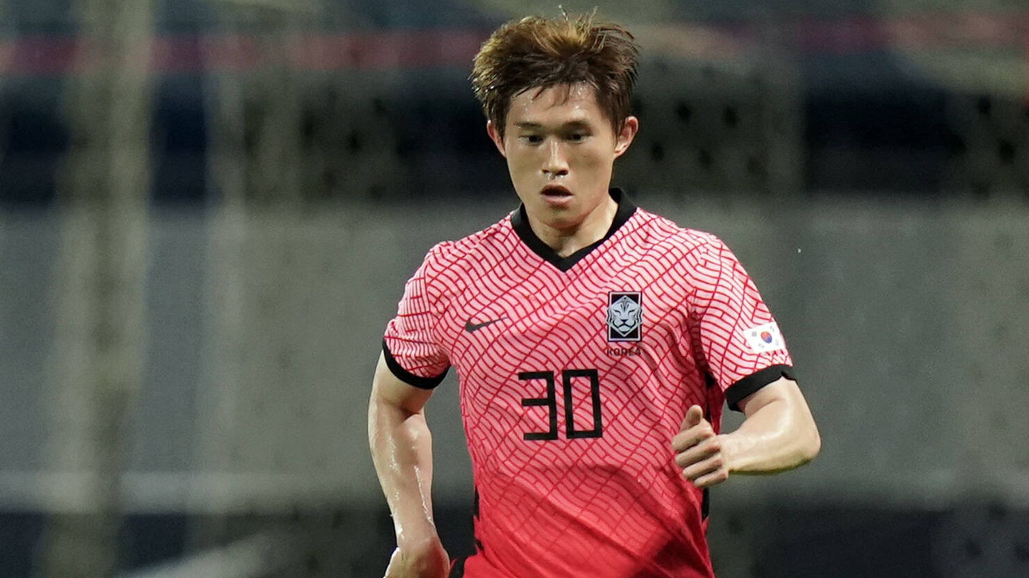 Schalke 04 Transfer: Dong-Gyeong Lee wechselt zu S04 | Transfer Centre ...