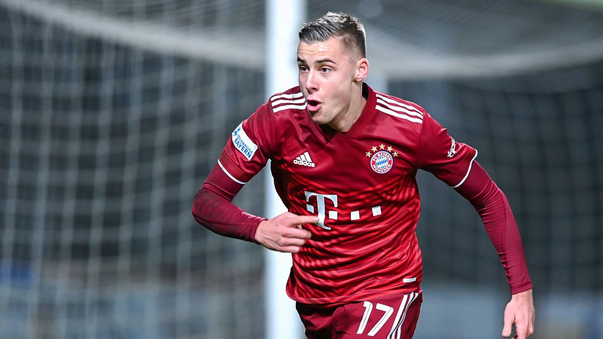 FC Bayern Transfer News: Gabriel Vidovic verlängert Vertrag | Transfer ...