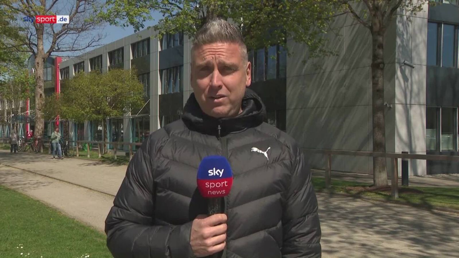 Bundesliga Video: Sky Reporter Torben Hoffmann von der Säbener Straße | Fußball News | Sky Sport