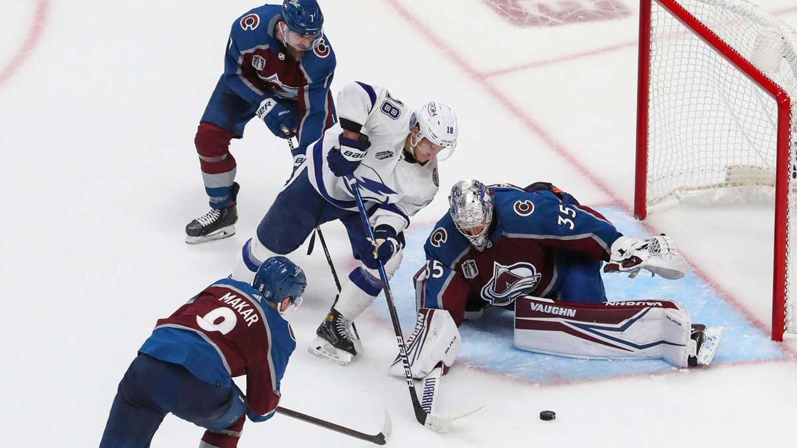 NHL: Colorado Avalanche verpassen erste Chance auf Titel gegen Tampa ...