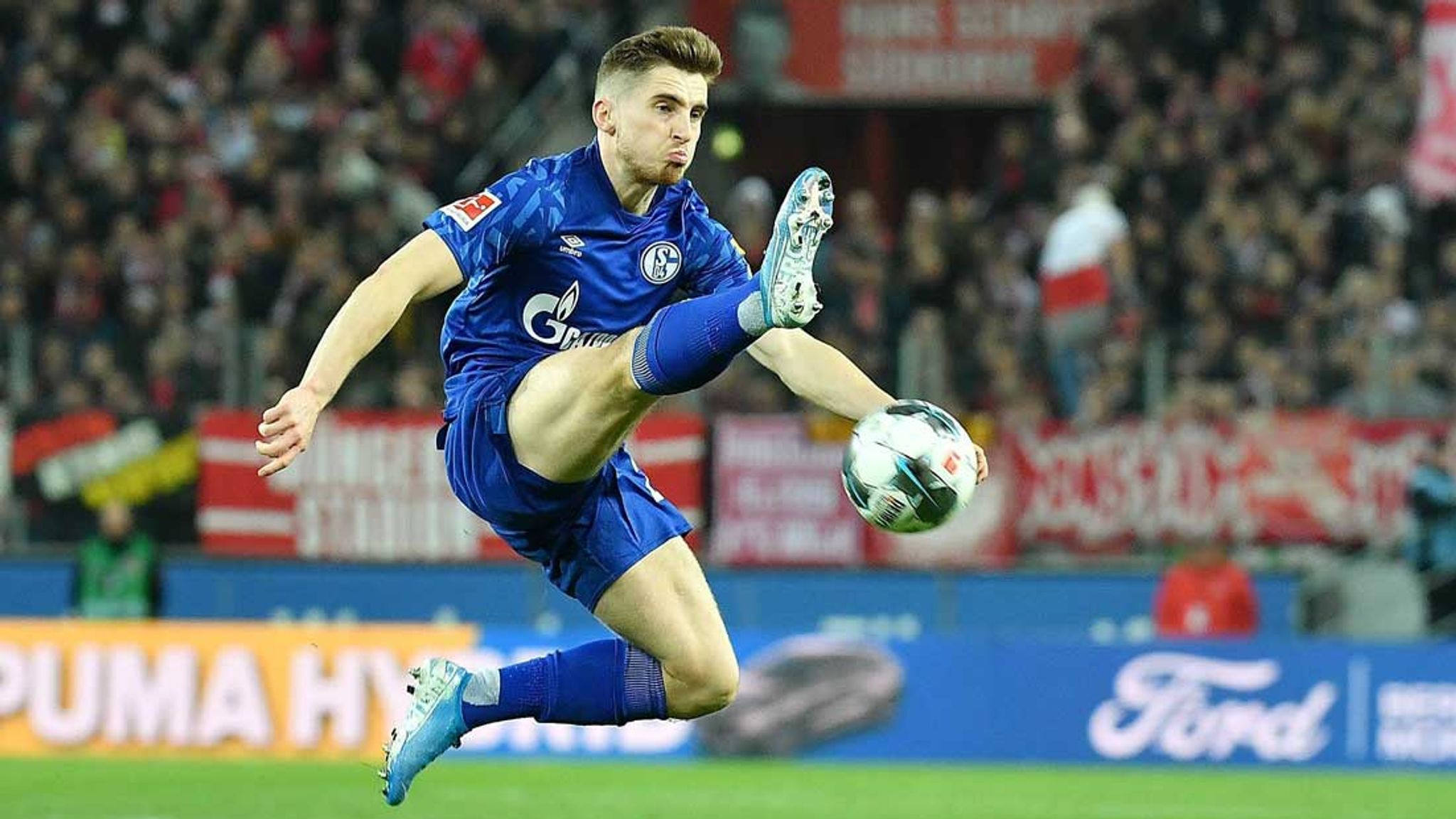 Transfer News: Hertha BSC verpflichtet Jonjoe Kenny | Fußball News ...