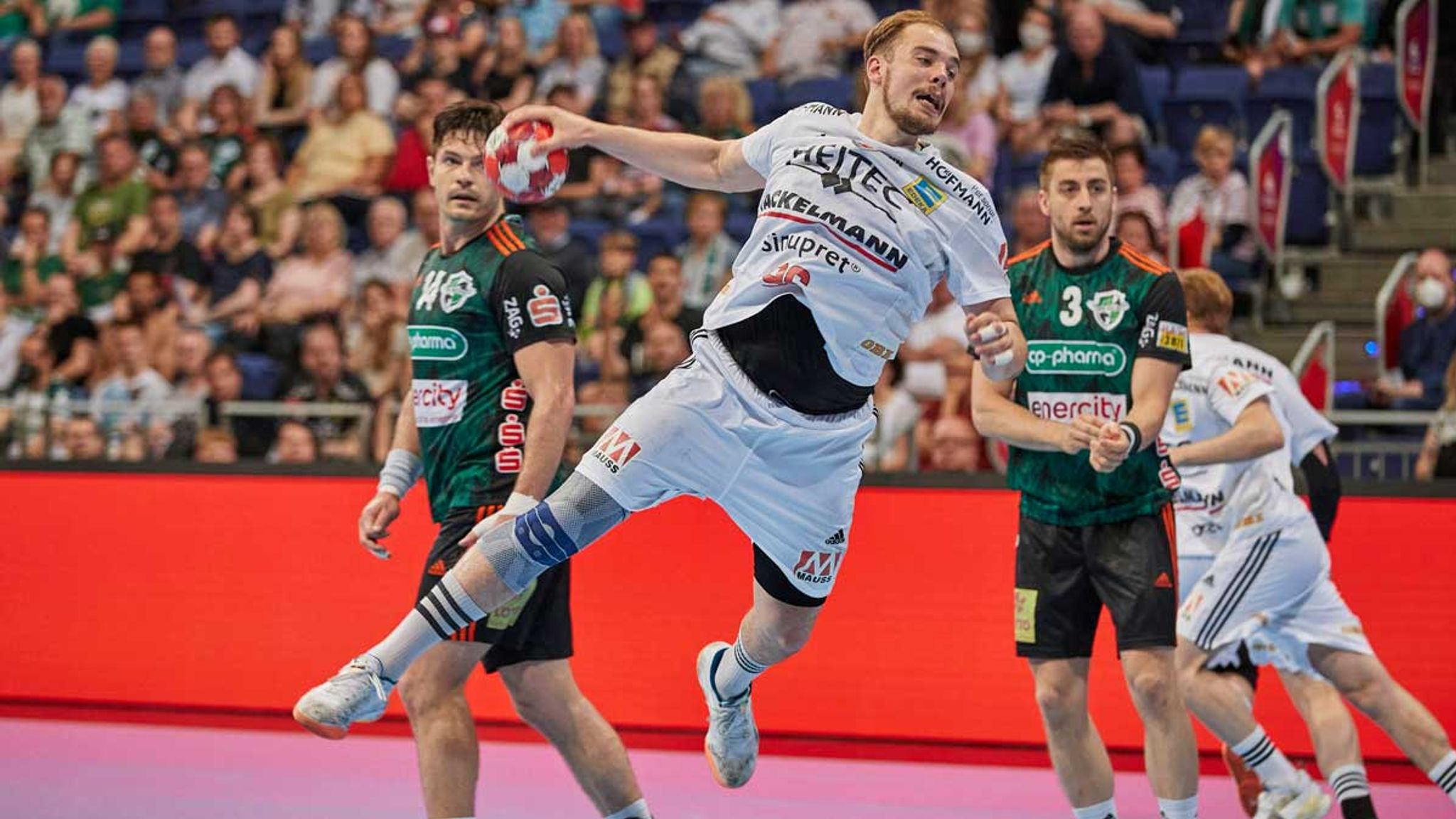 Handball: HC Erlangen bindet Nationalspieler Tim Zechel | Handball News ...