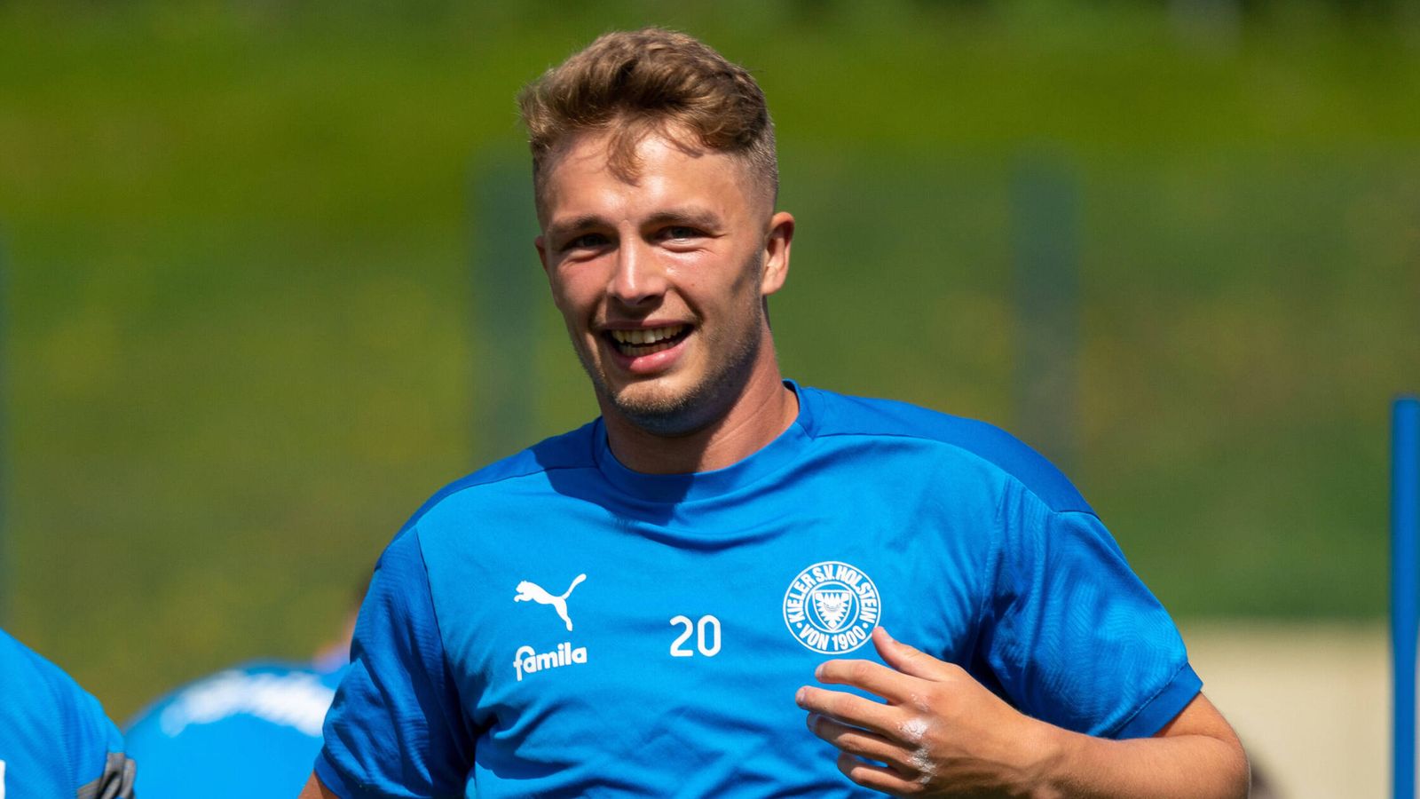 Transfer News: Holstein Kiel holt Jann-Fiete Arp vom FC Bayern München | Fußball News | Sky Sport