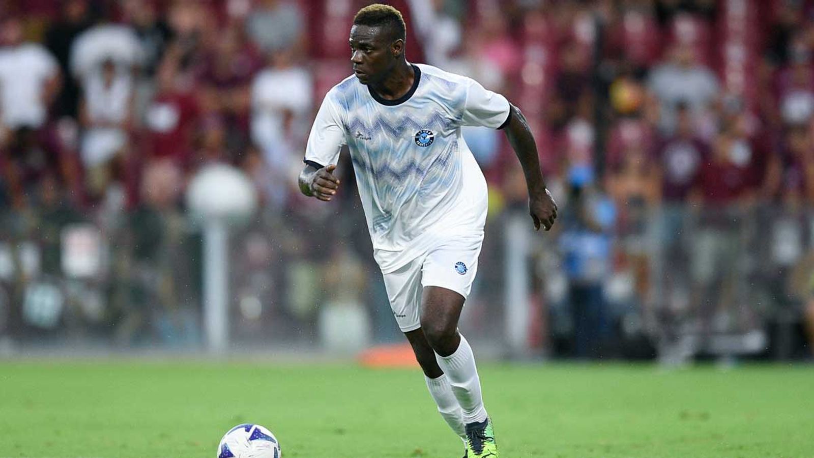 Transfer News: Mario Balotelli wechselt von Adana Demirspor zum FC Sion | Transfer Centre News ...