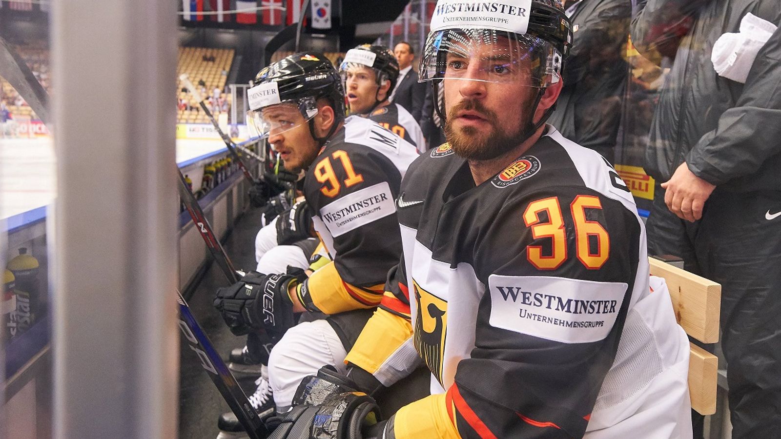 Eishockey: Dennis Seidenberg von Moritz Müller nach positivem ...