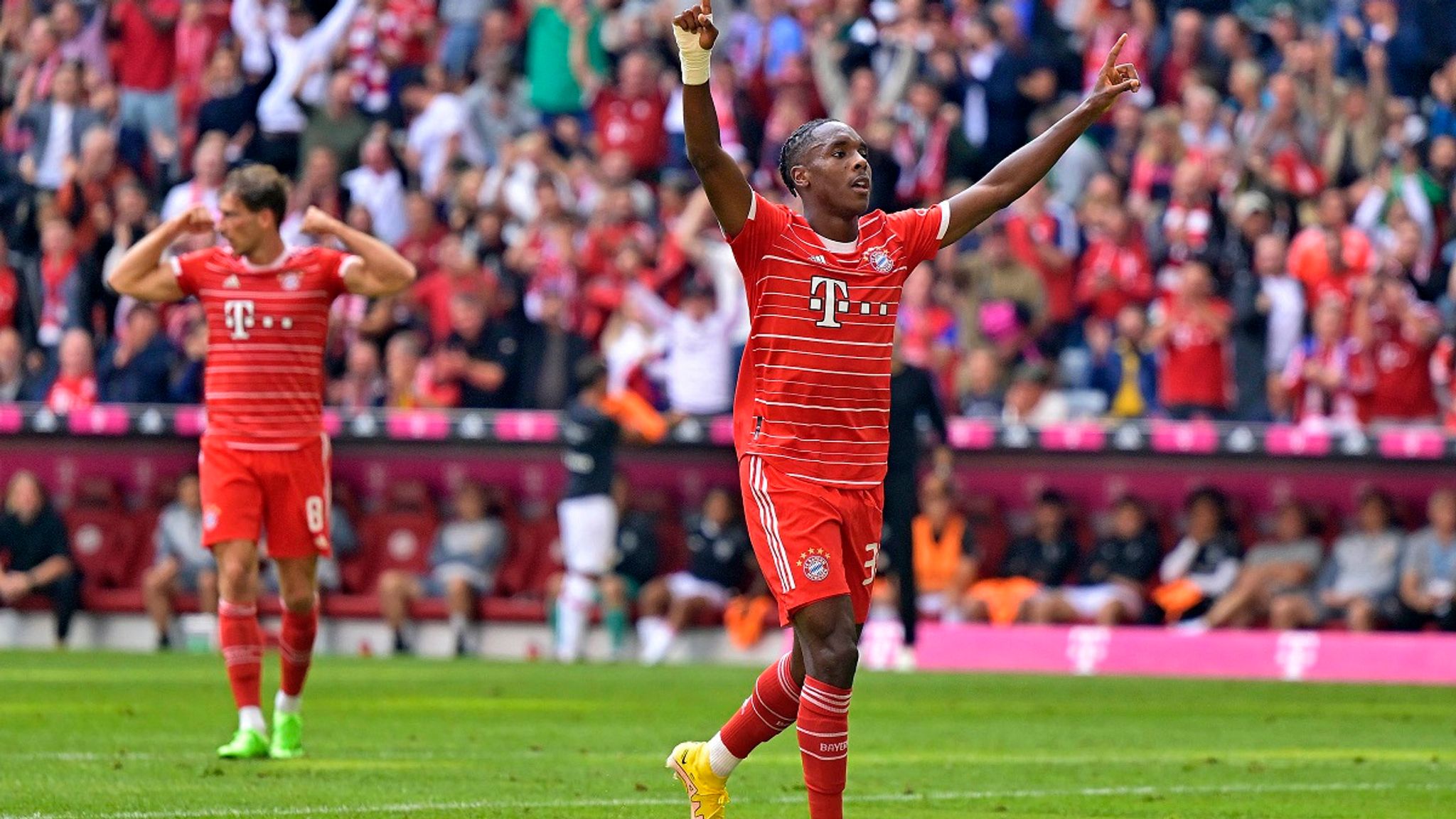 FC Bayern: Mathys Tel gegen Stuttgart mit Rekord als jüngster ...