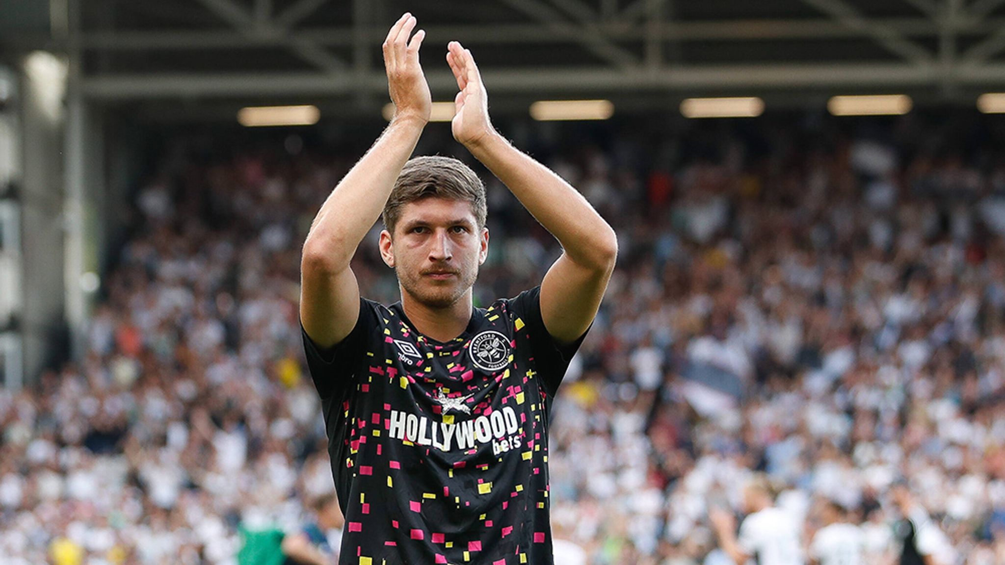 Vitaly Janelt im Interview zur PL, dem HSV, Bochum und dem DFB-Team ...