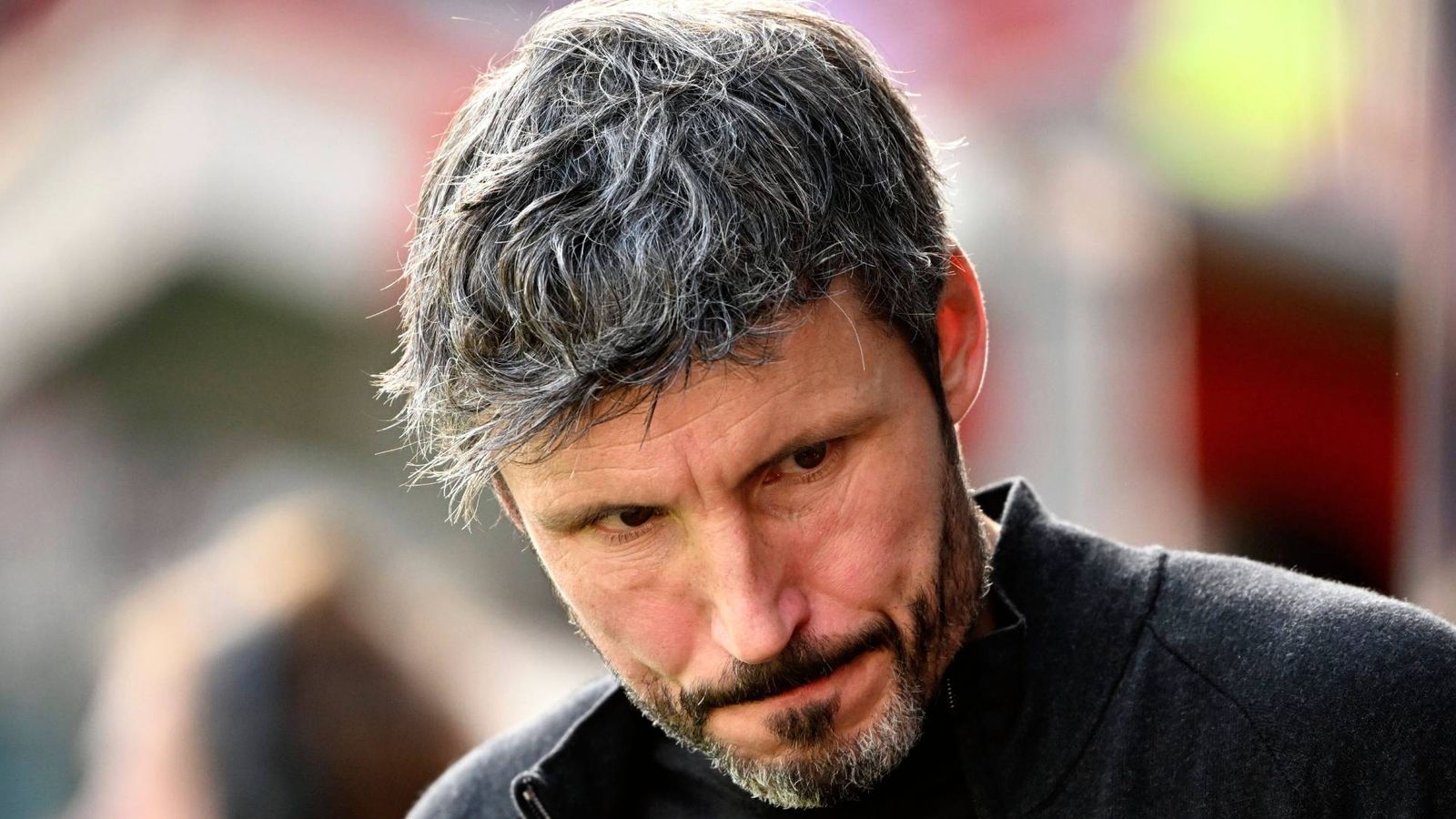 Mark van Bommel: Ex-Bayern-Star weicht bewaffnetem Überfall aus ...