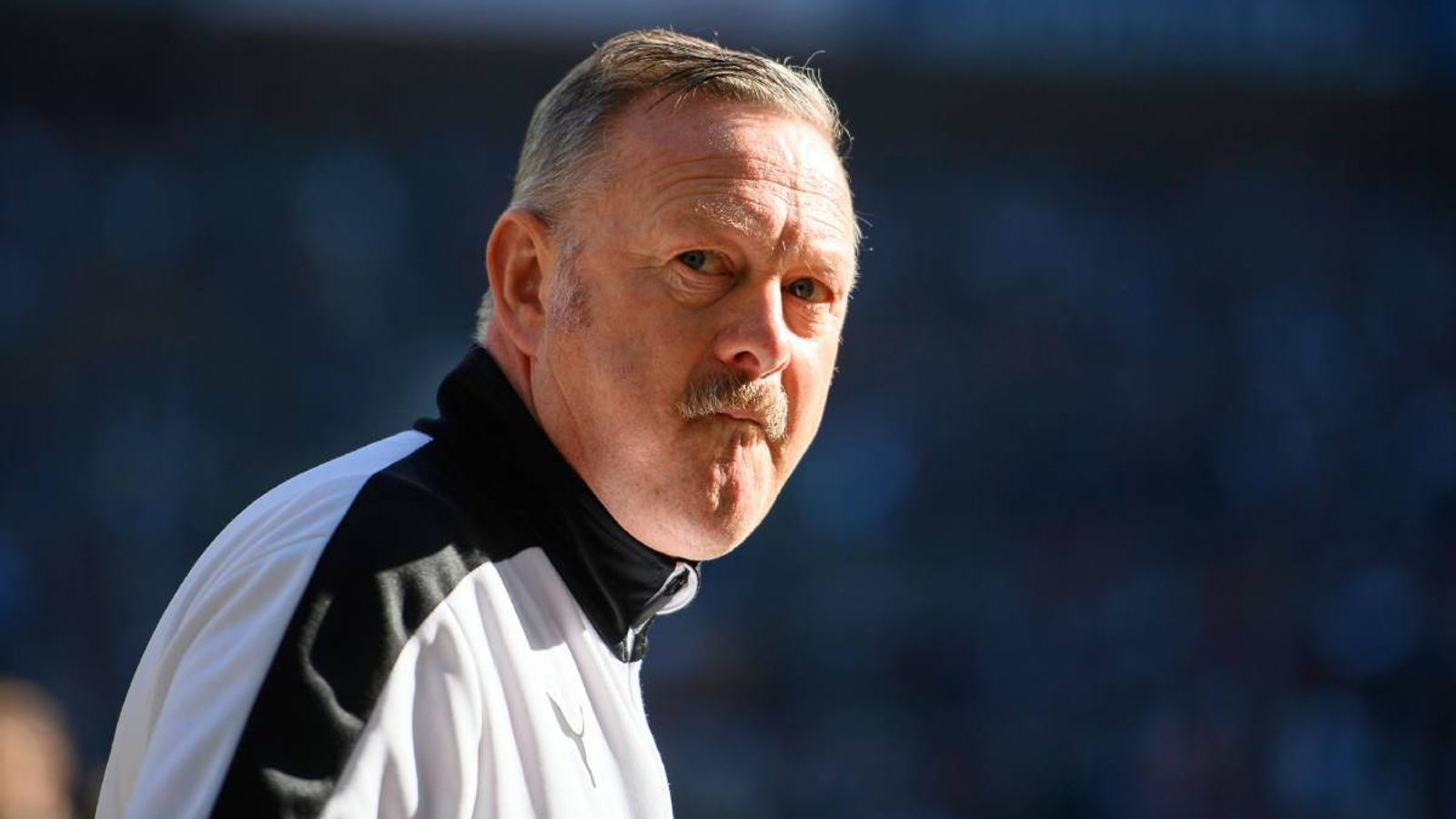 Bundesliga: Gladbachs Sportdirektor Vorkus redet sich vor Spiel gegen ...