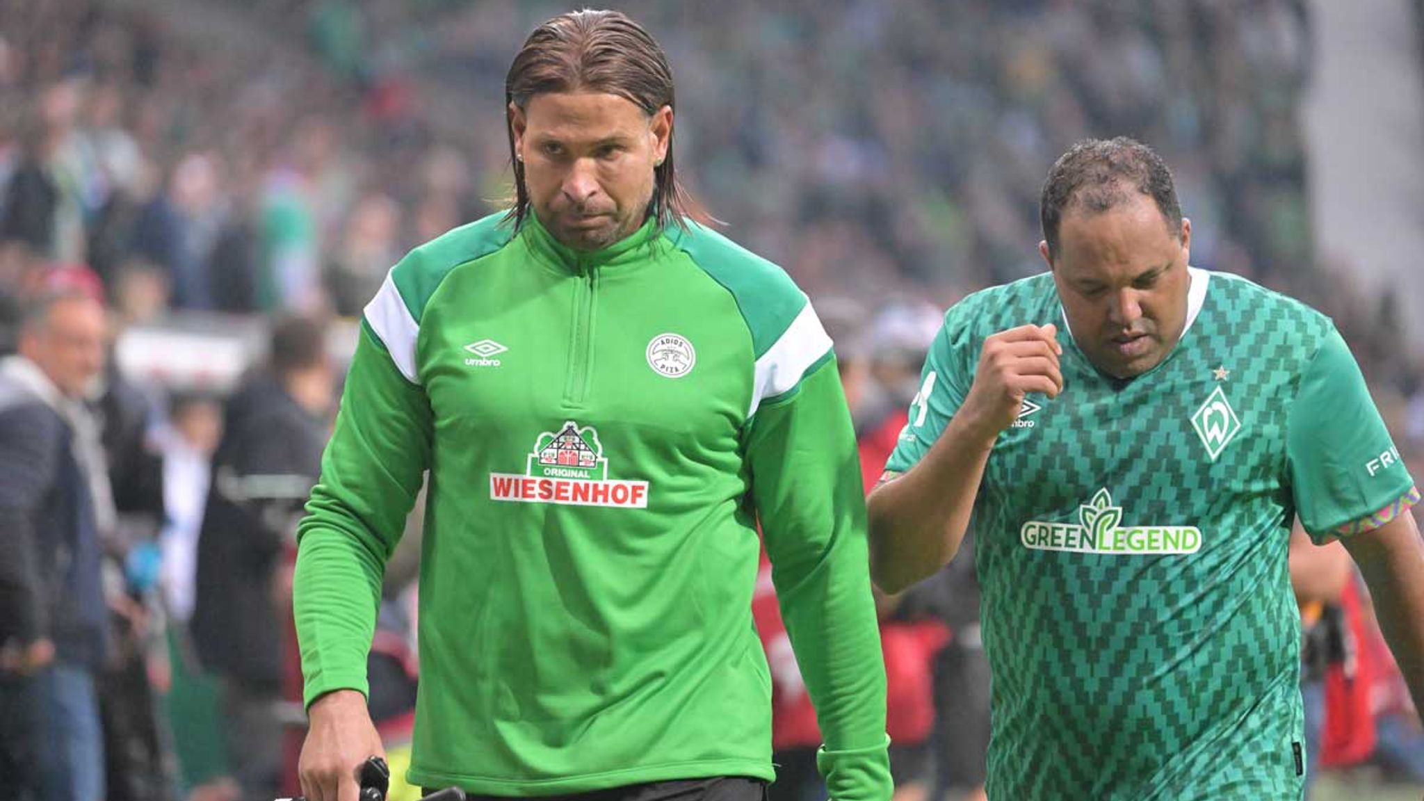 Bundesliga: Werder Bremen geht auf Distanz zu Ex-Keeper Tim Wiese ...