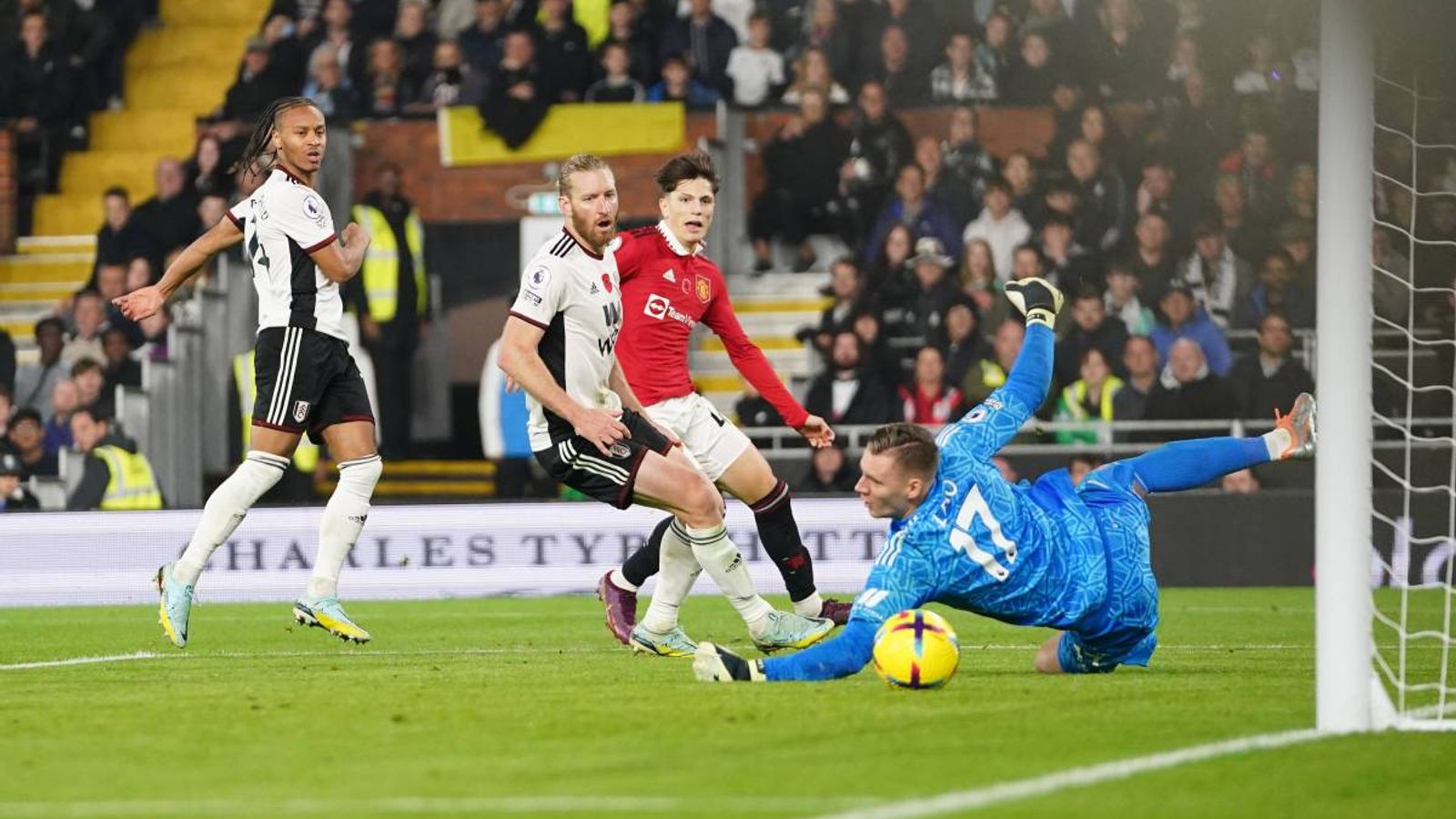 Premier League: Leno verliert mit Fulham gegen Manchester United ...