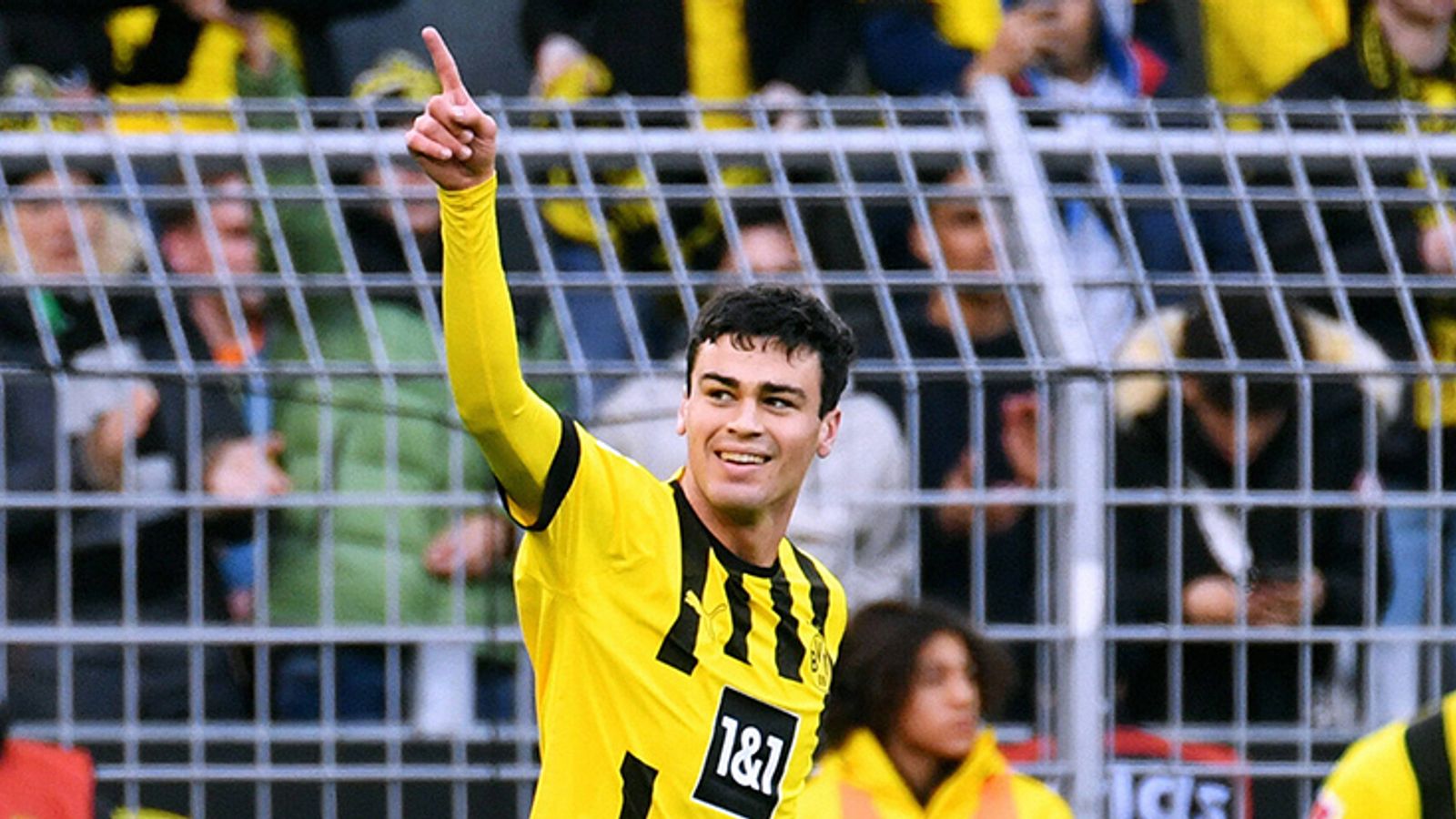 BVB: Giovanni Reyna mit Familien-Rekord und Fair-Play-Geste gegen ...