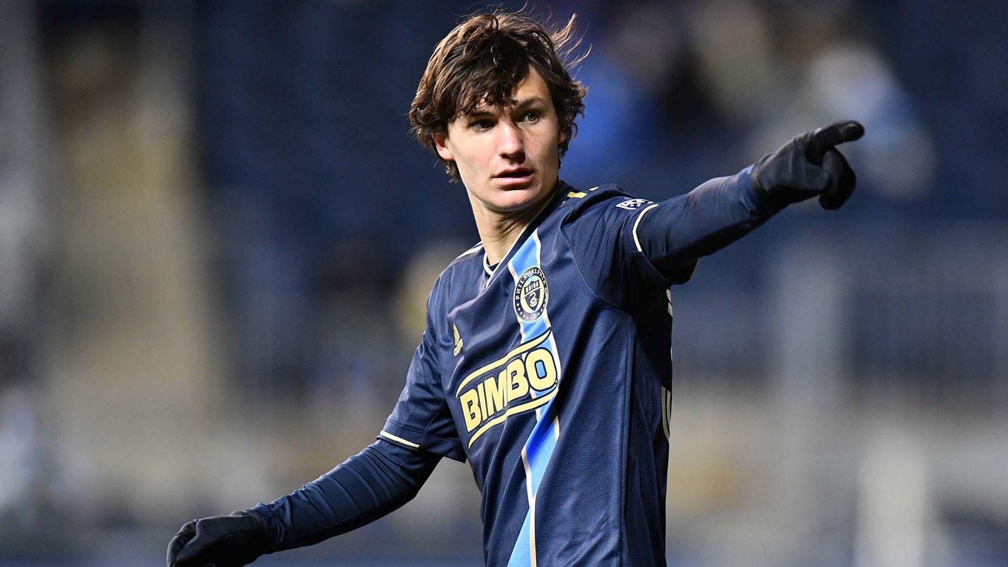 Bundesliga: Aaronson und Co.: Das sind die Winter Zu- und Abgänge ...