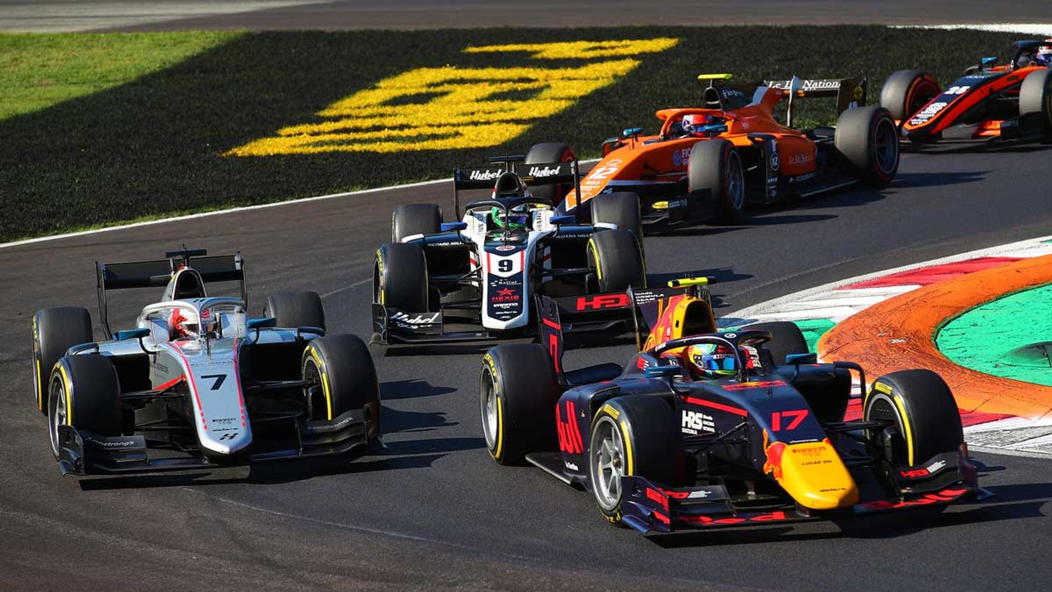 Formel 1: F2 und F3 fahren 2023 erstmals auf drei Kontinenten | Formel ...