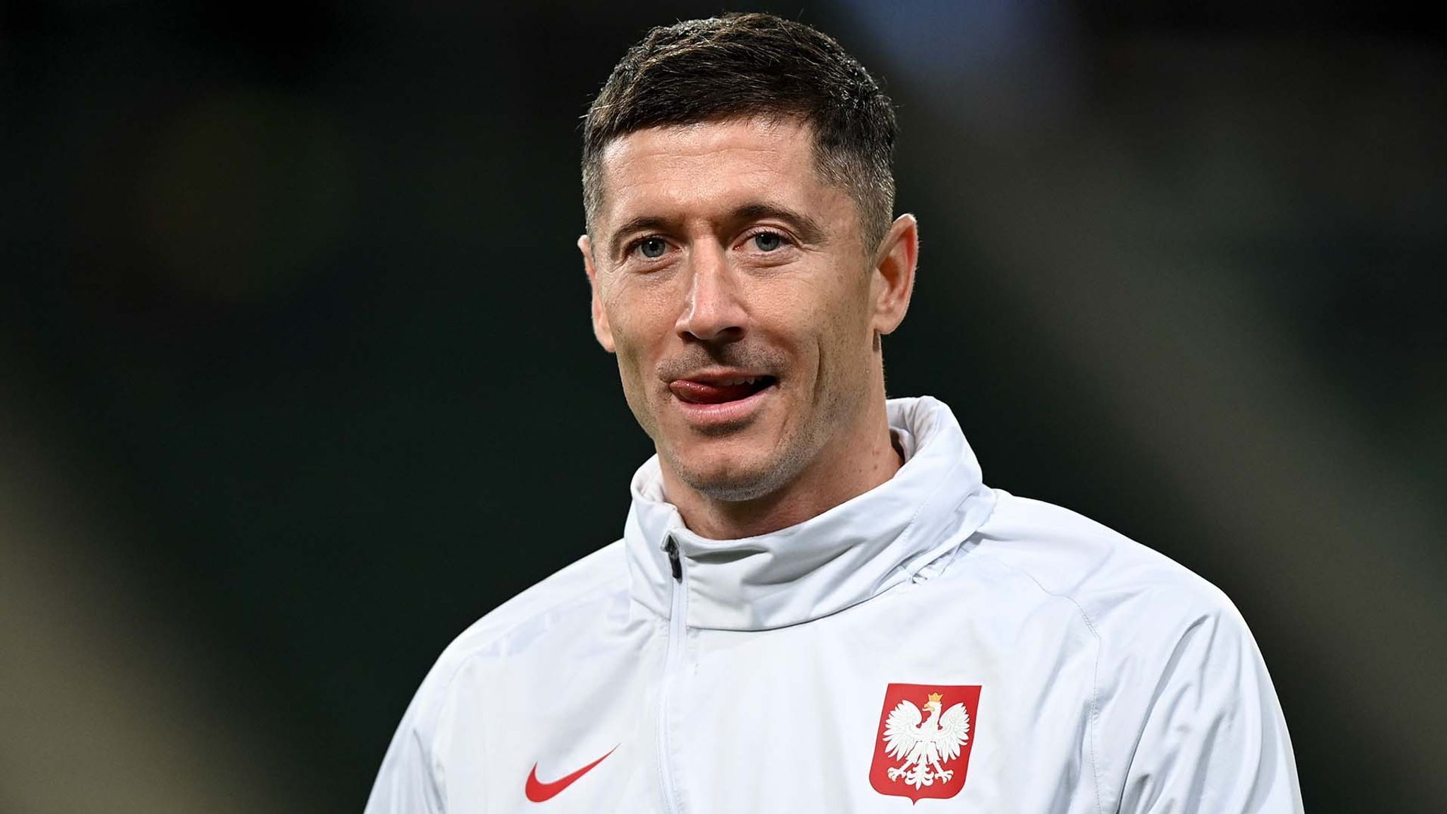 WM 2022: Robert Lewandowski überholt Rele in | Fußball News | Sky Sport