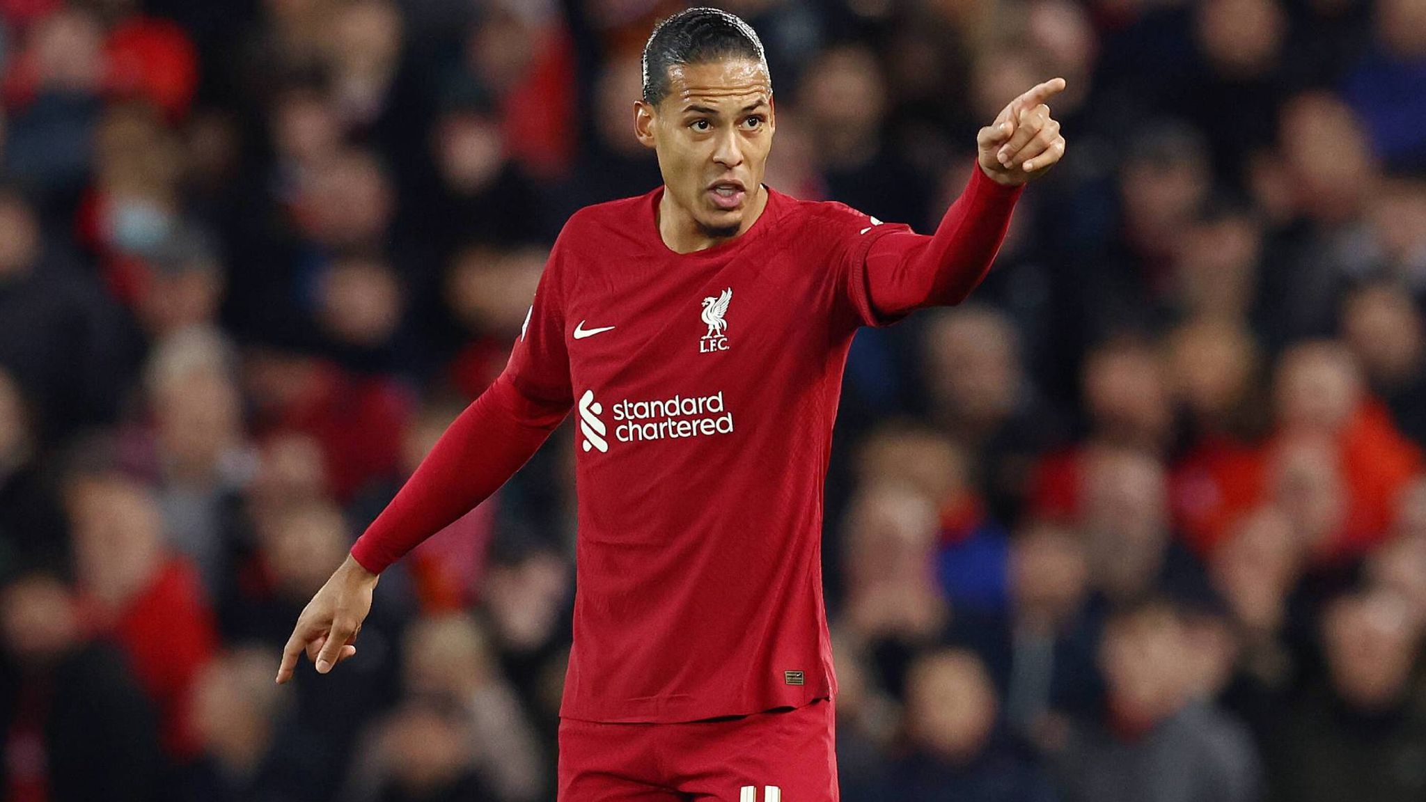 FC Liverpool: van Dijk nennt seinen härtesten Gegenspieler | Fußball ...