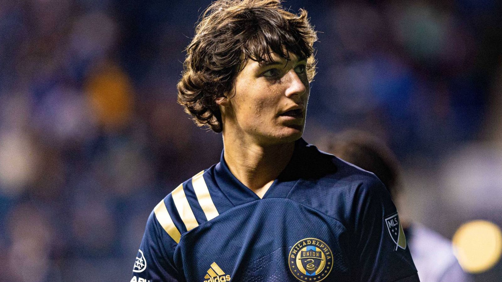 Bundesliga: Aaronson und Co.: Das sind die Winter Zu- und Abgänge ...