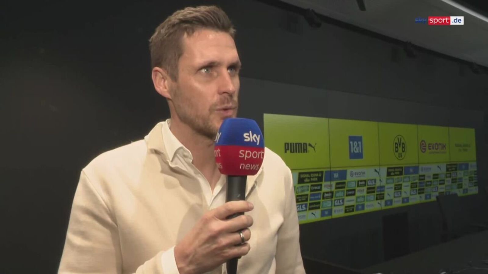 Bundesliga: Kehl redet über Konkurrenzkampf bei Borussia Dortmund ...