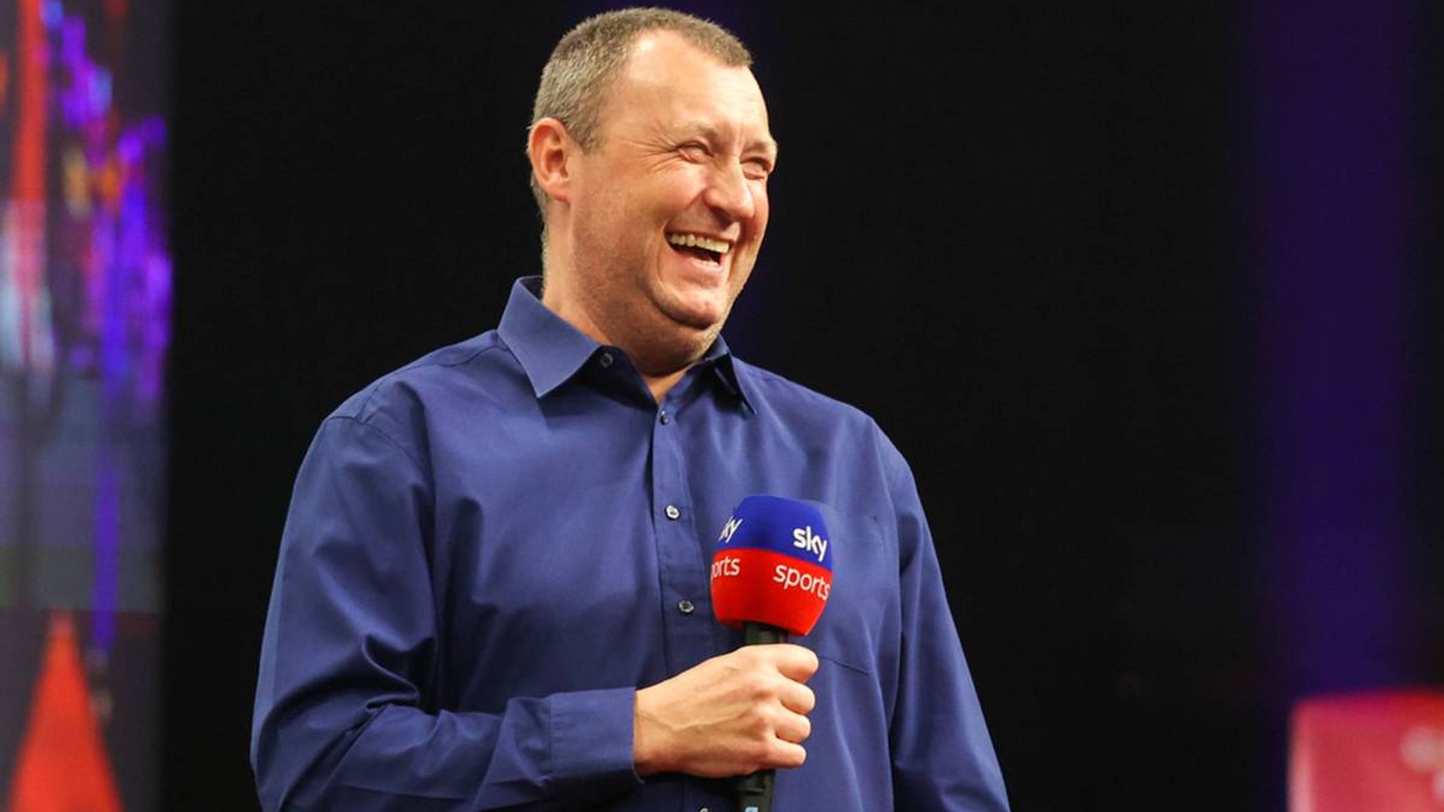 Darts-WM: Wayne Mardle verliert im Finale die Stimme und wird ...