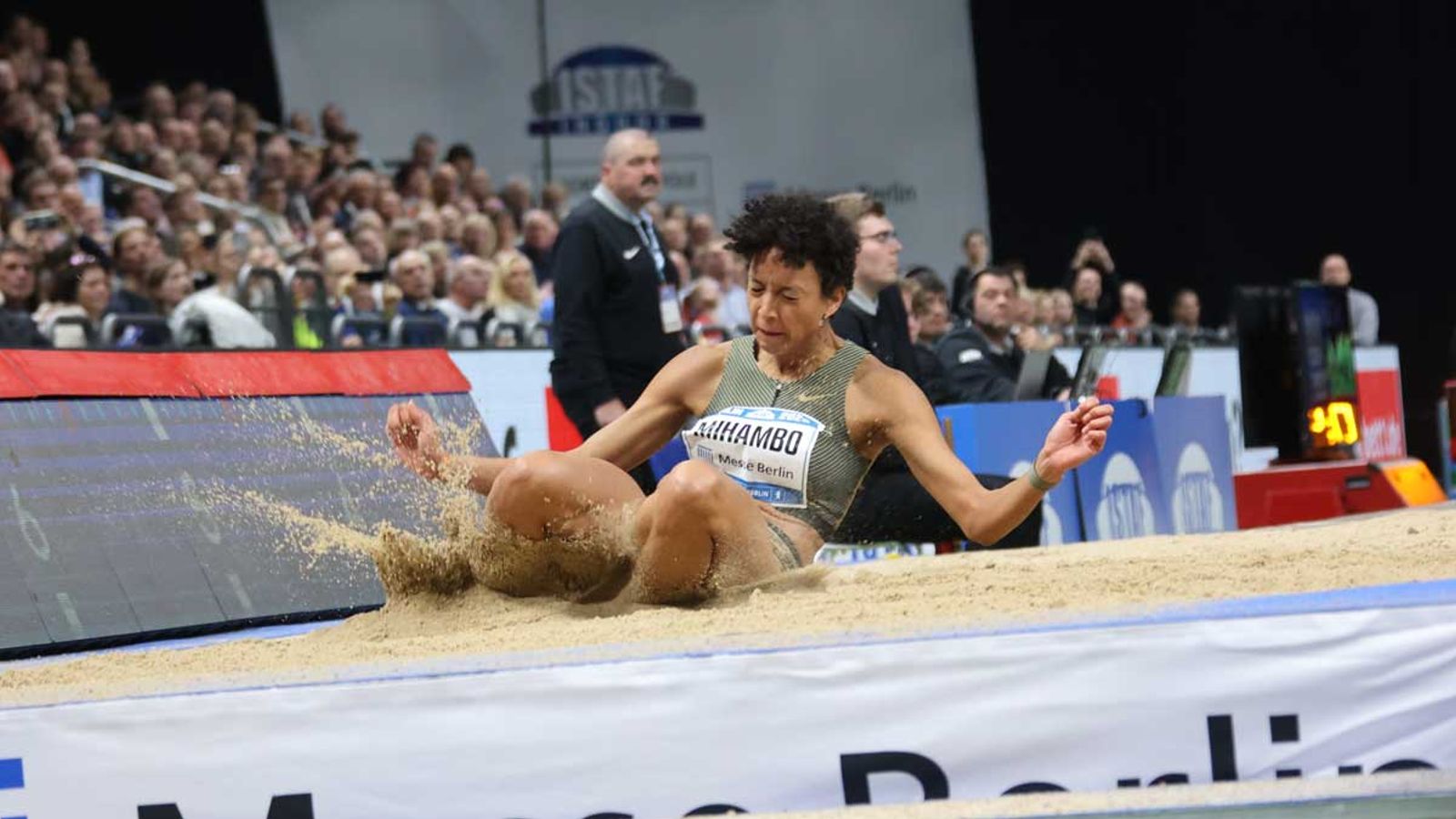 Malaika Mihambo in starker Form! Olympiasiegerin triumphiert beim ISTAF ...