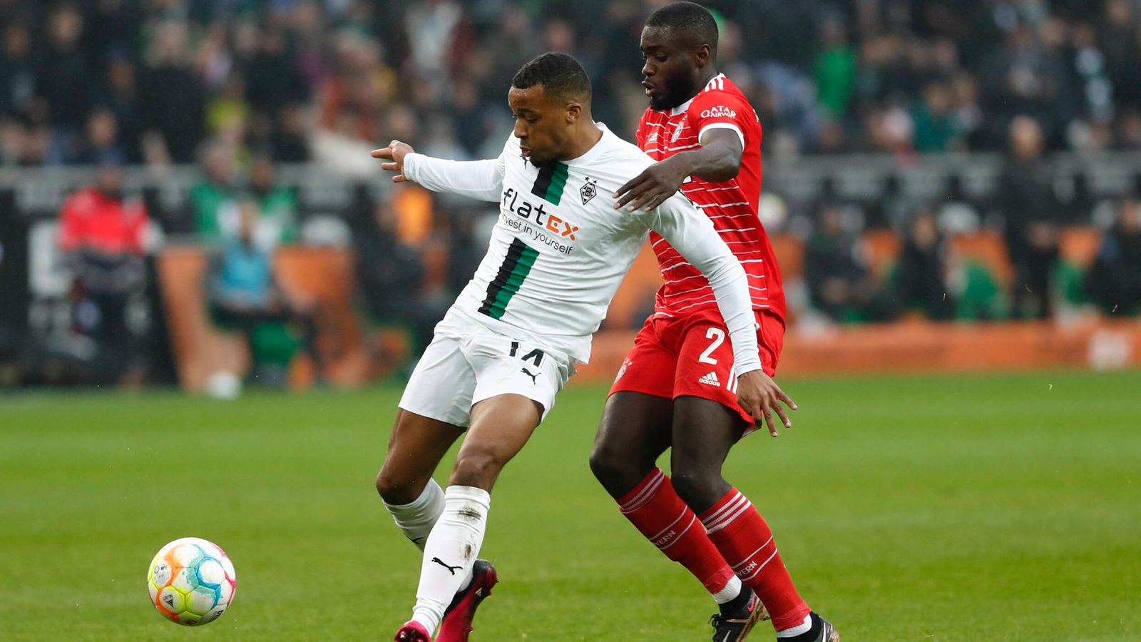 Bundesliga: Plea spricht über Rote Karte für Upamecano | Fußball News ...