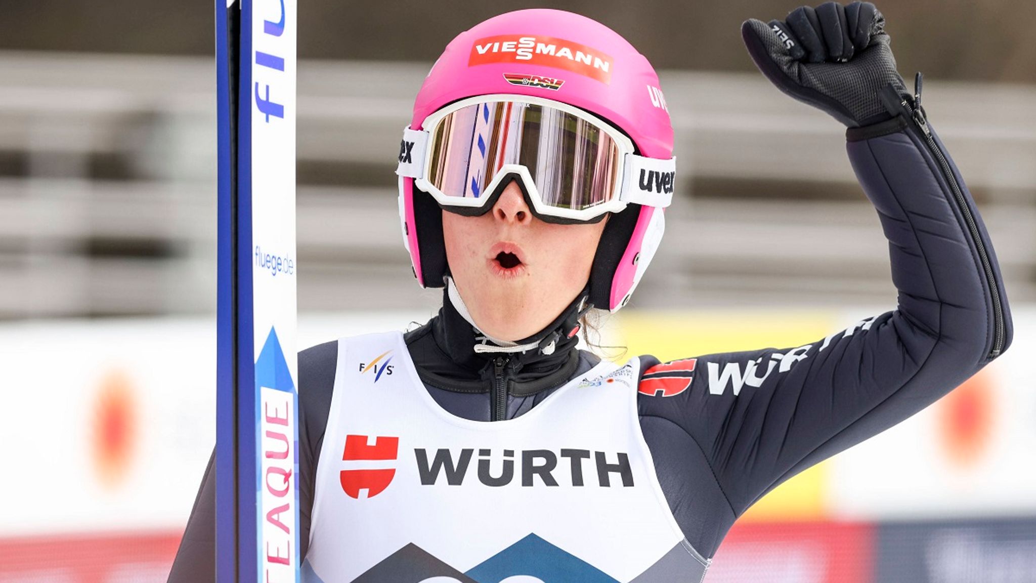 Nordische Ski-WM: Kombiniererin Armbruster feiert WM-Silber | Mehr ...