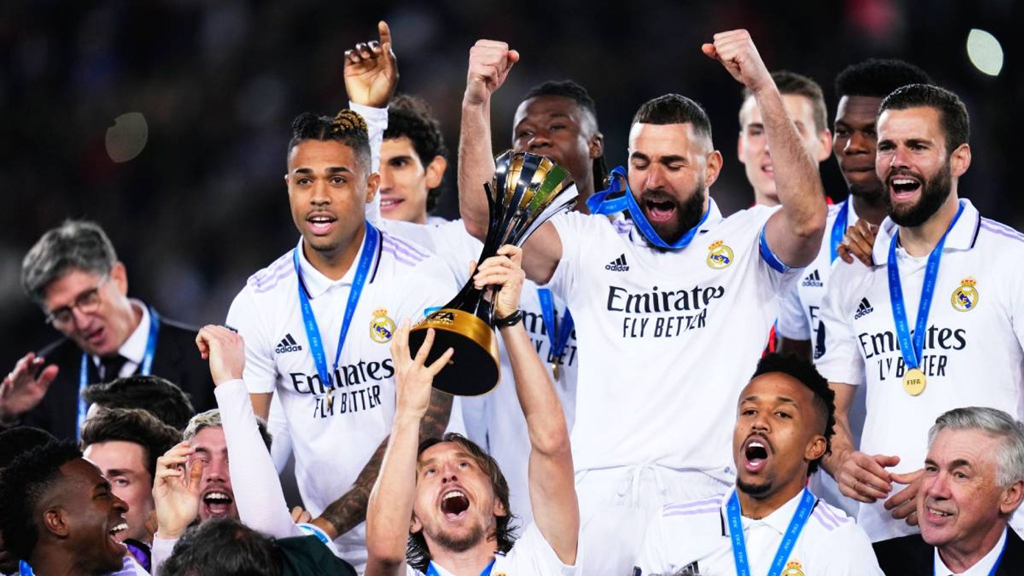 Klub-WM: Real Madrid triumphiert im Finale gegen Al-Hilal | Fußball ...