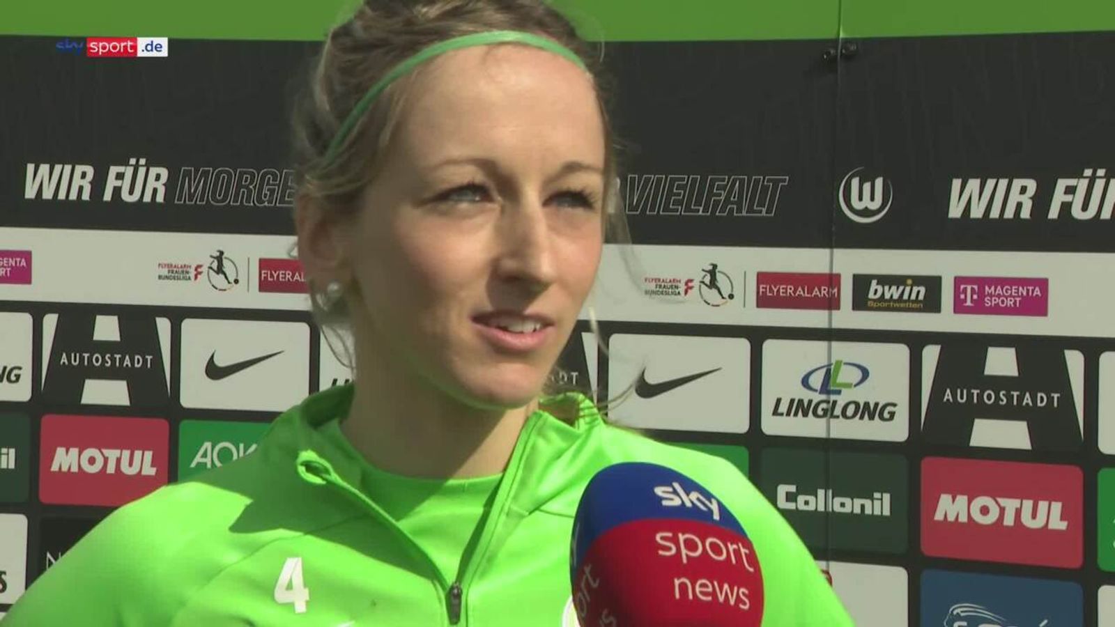 Frauenfußball: Kathrin Hendrich freut sich auf Spitzenspiel gegen die ...