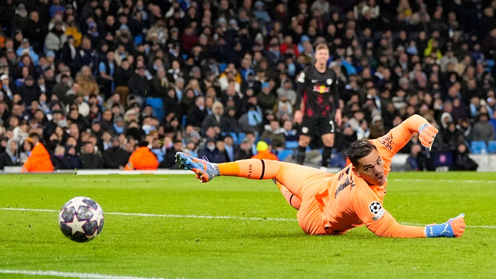 Champions League: Bayern und Manchester City - wertvollste Elf ...