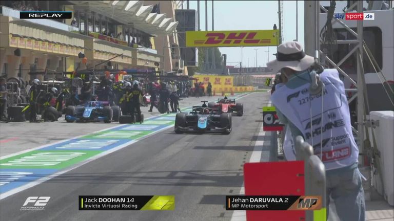 Formel 2: Action in der Boxengasse bei Leclerc, Doohan und Daruvala | Formel 1 News | Sky Sport