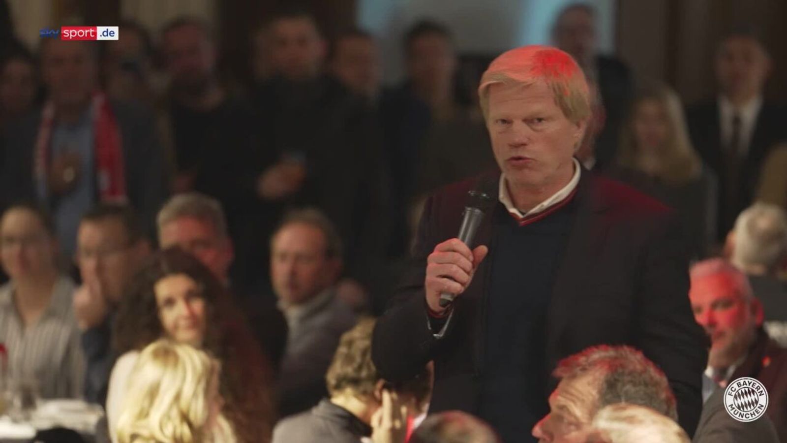 FC Bayern: Kahn auf dem Bankett nach dem 0:3 gegen Manchester City | Fußball News | Sky Sport