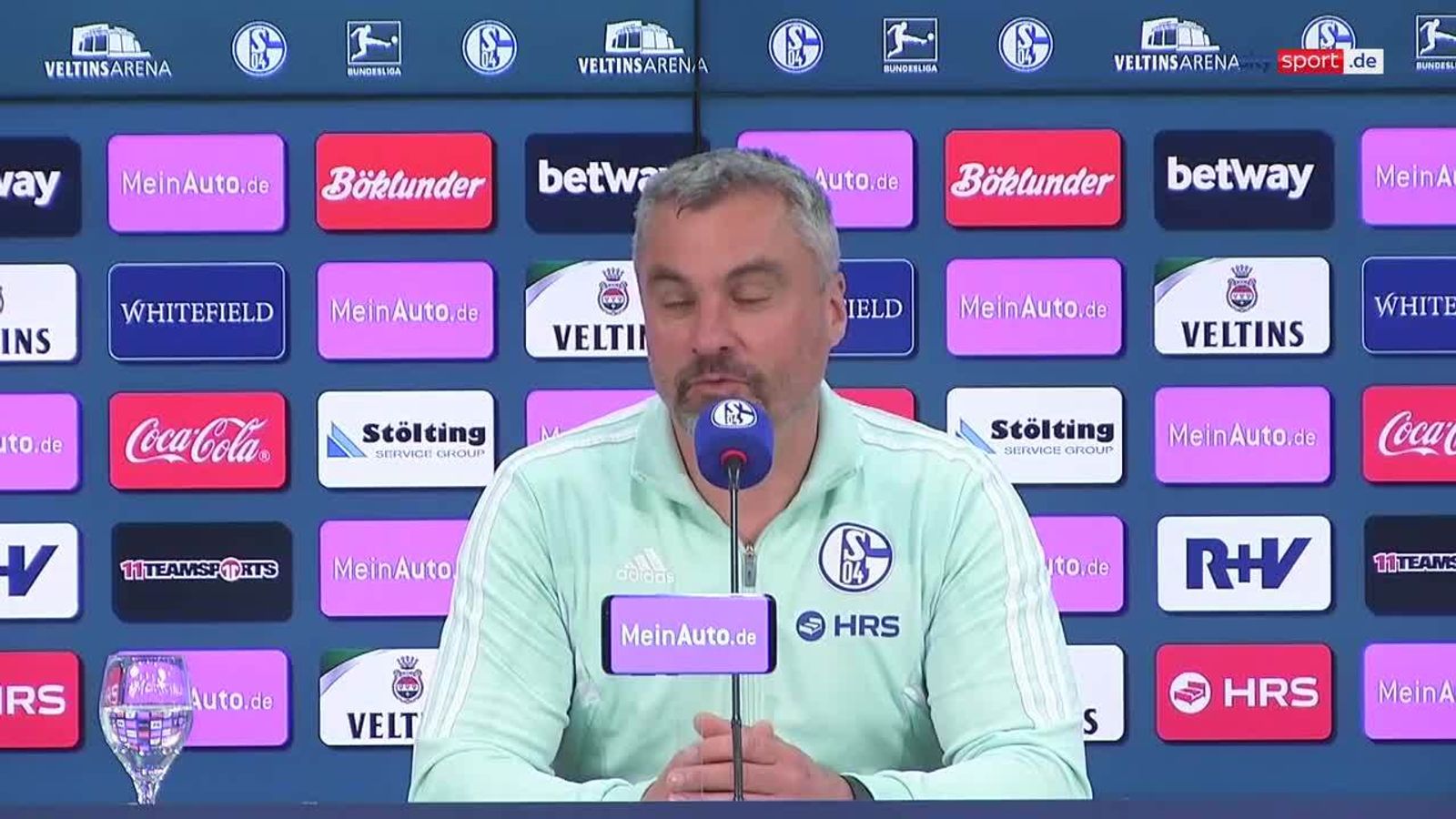 Bundesliga: Jenz steht Schalke und Reis zur Verfügung | Fußball News | Sky Sport