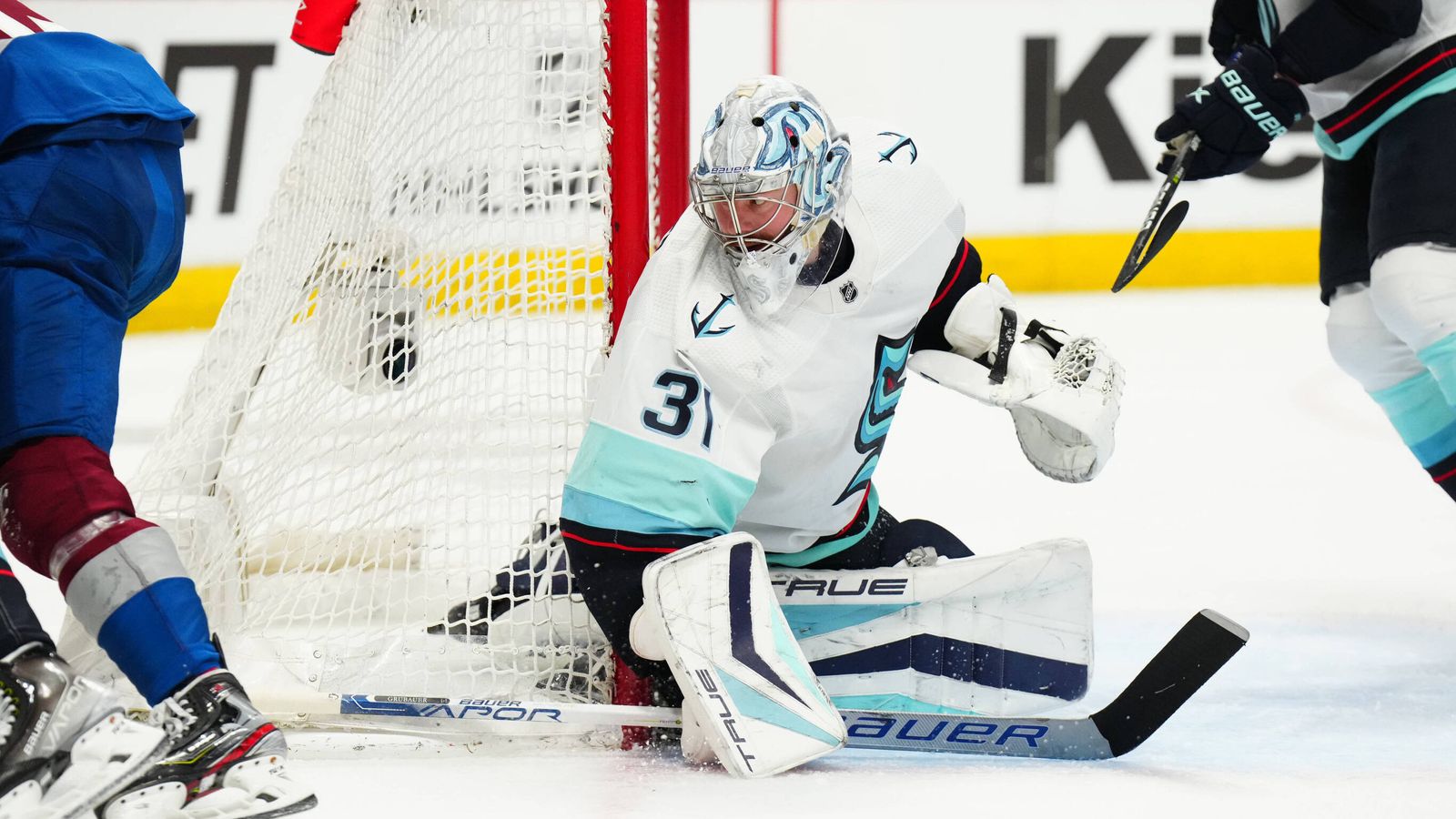 NHL: Philipp Grubauer und Seattle Kraken feiern Playoff-Auftaktsieg ...