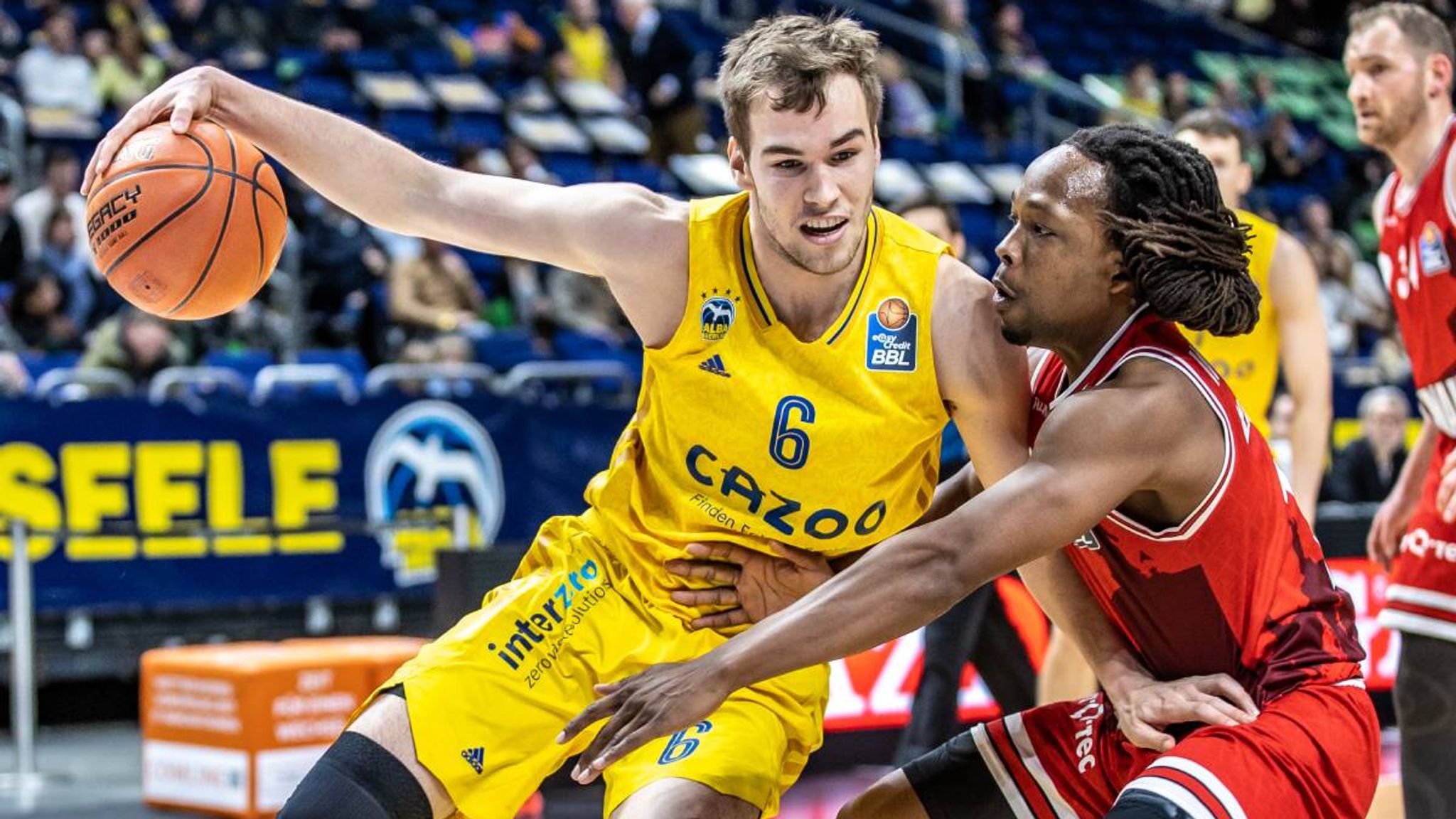 BBL: Alba Berlin nach Sieg gegen Würzburg Tabellenführer | Basketball ...