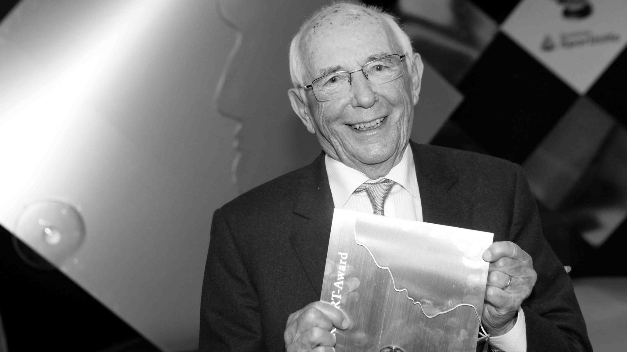 Trauer um "Mr. Sportschau" Ernst Huberty | Fußball News | Sky Sport