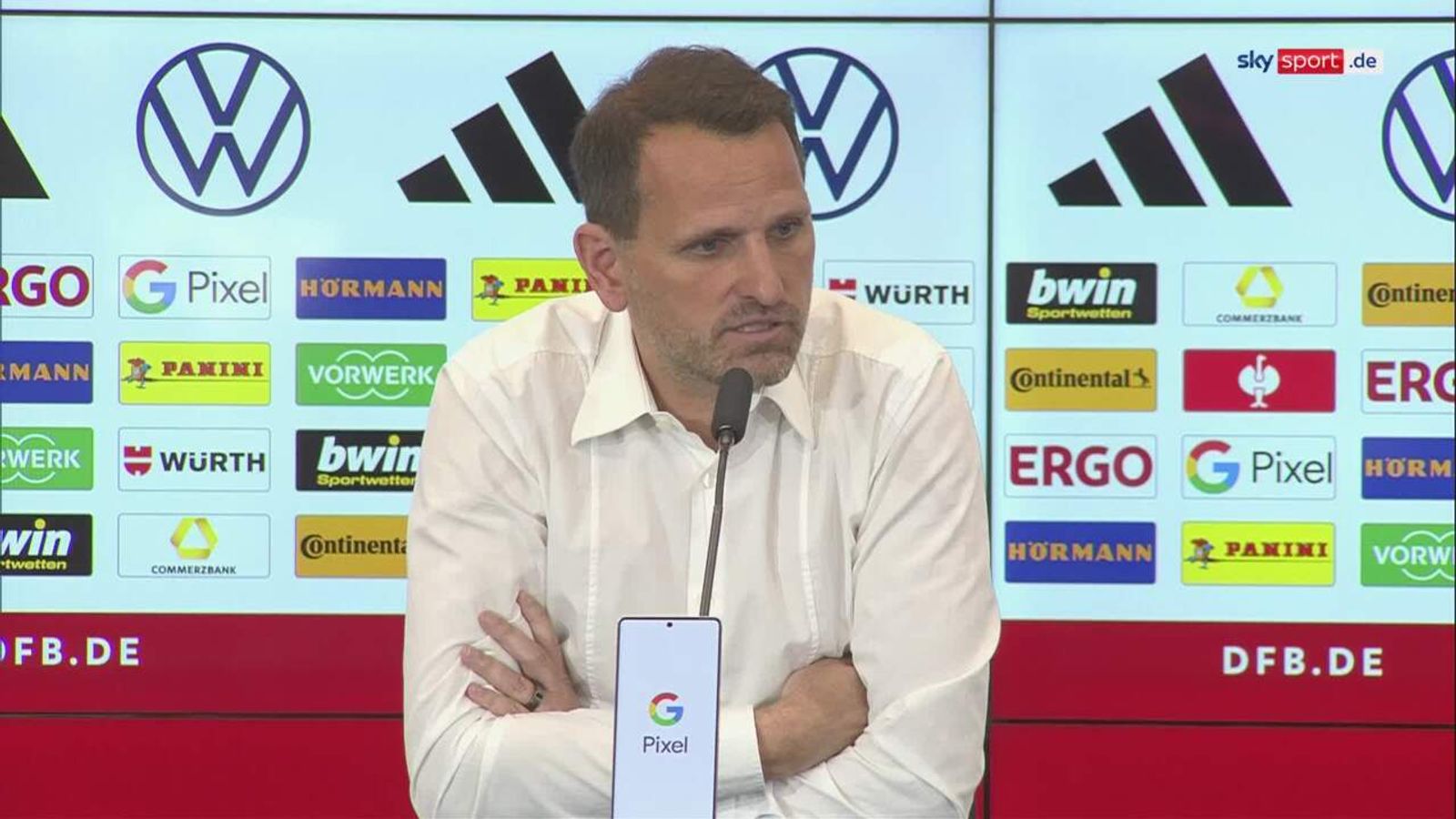 Frauen WM: Joti Chatzialexiou kritisiert den FC Bayern schwer | Fußball News | Sky Sport