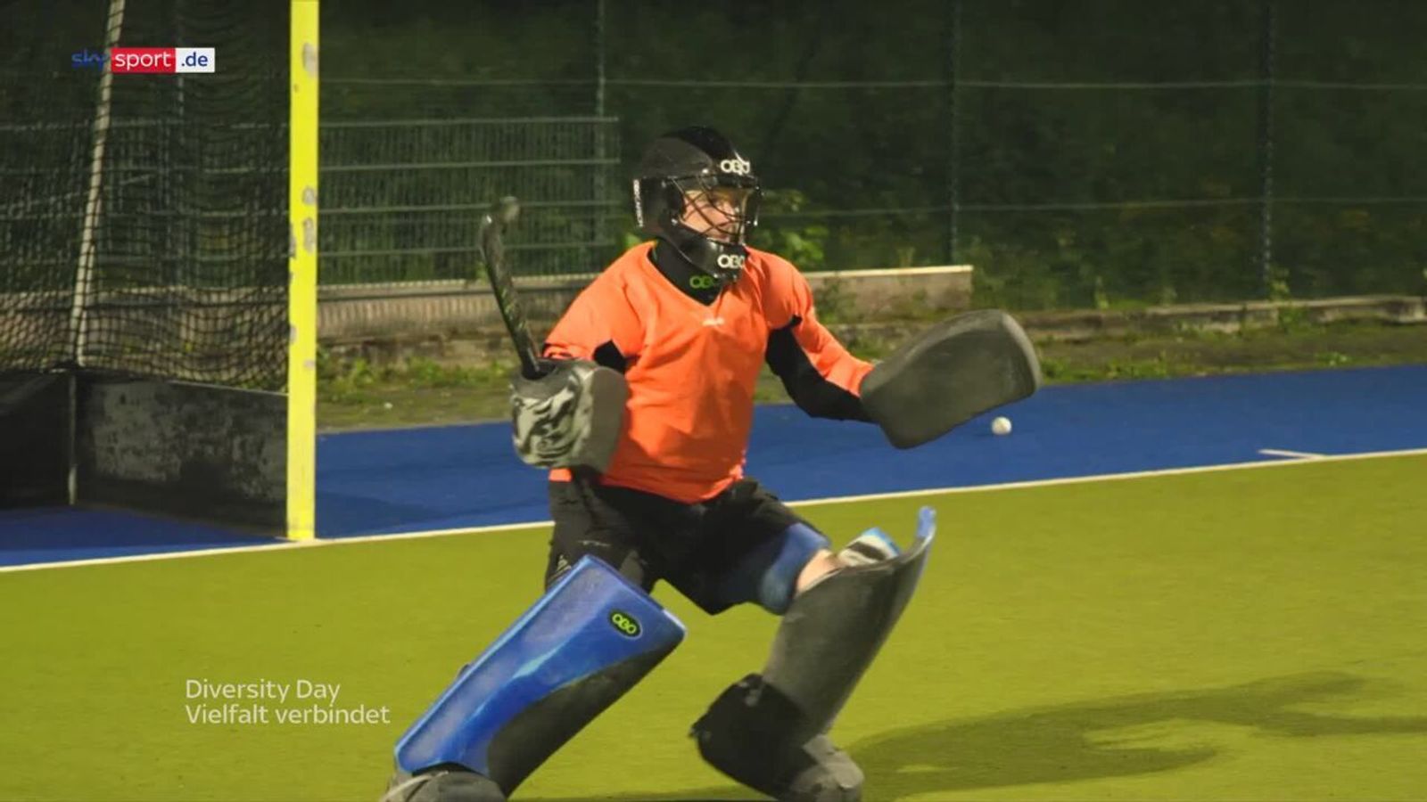 Hockey: Torwart Carl Stichweh zu seinem Wechsel ins Männer-Team | Mehr ...