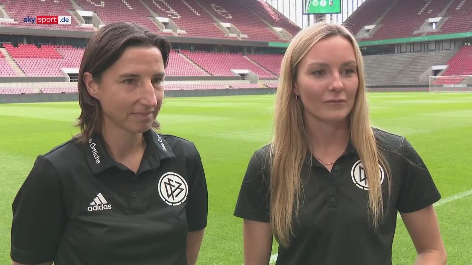 Frauen-Fußball: Die Schiedsrichterinnen vor dem DFB-Pokal-Finale ...