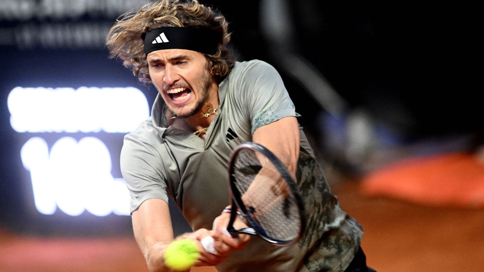 Tennis: Alexander Zverev verliert gegen Daniil Medvedev, Yannick Hanfmann siegt gegen Andrey ...