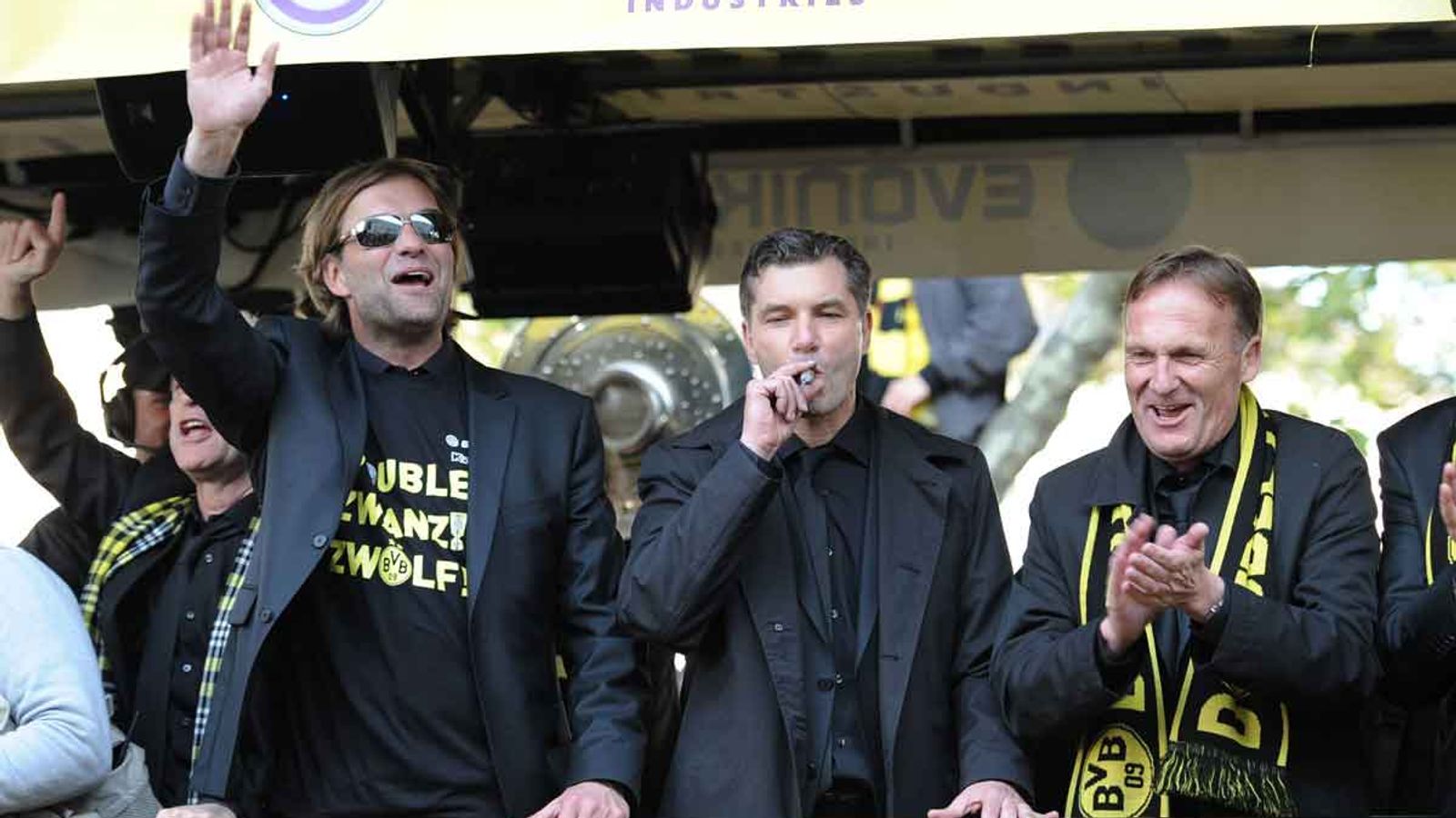 Borussia Dortmund: So lief die BVB-Meisterfeier 2012 | Fußball News ...