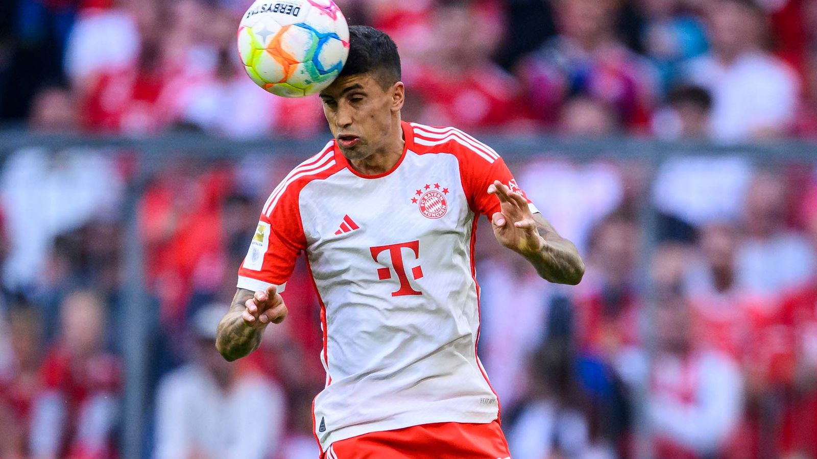 FC Bayern: Münchens Heimtrikot für die Saison 2023/24 | Fußball News | Sky Sport