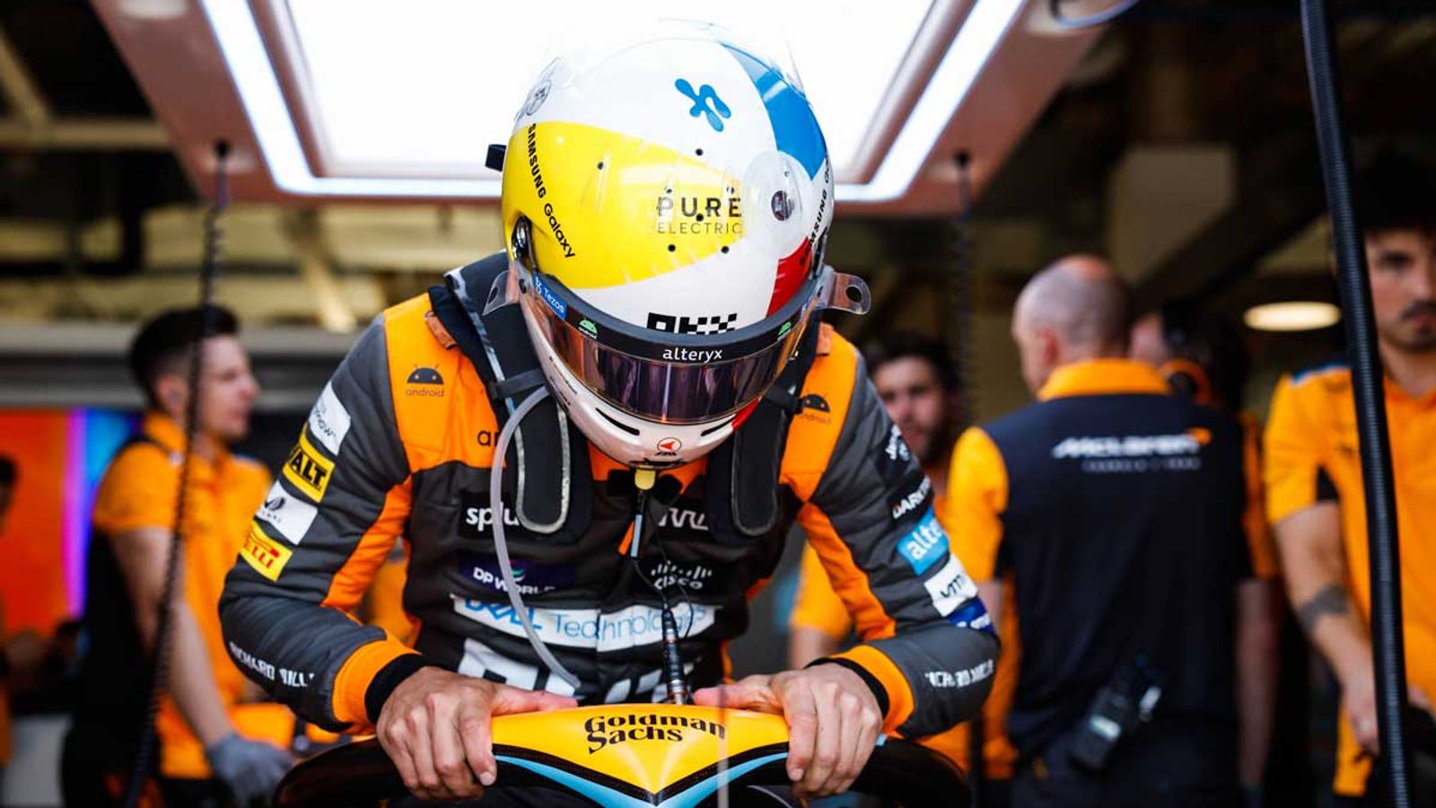 Formel 1: Zahlreiche Fahrer mit Spezial-Helm in Miami | Formel 1 News ...