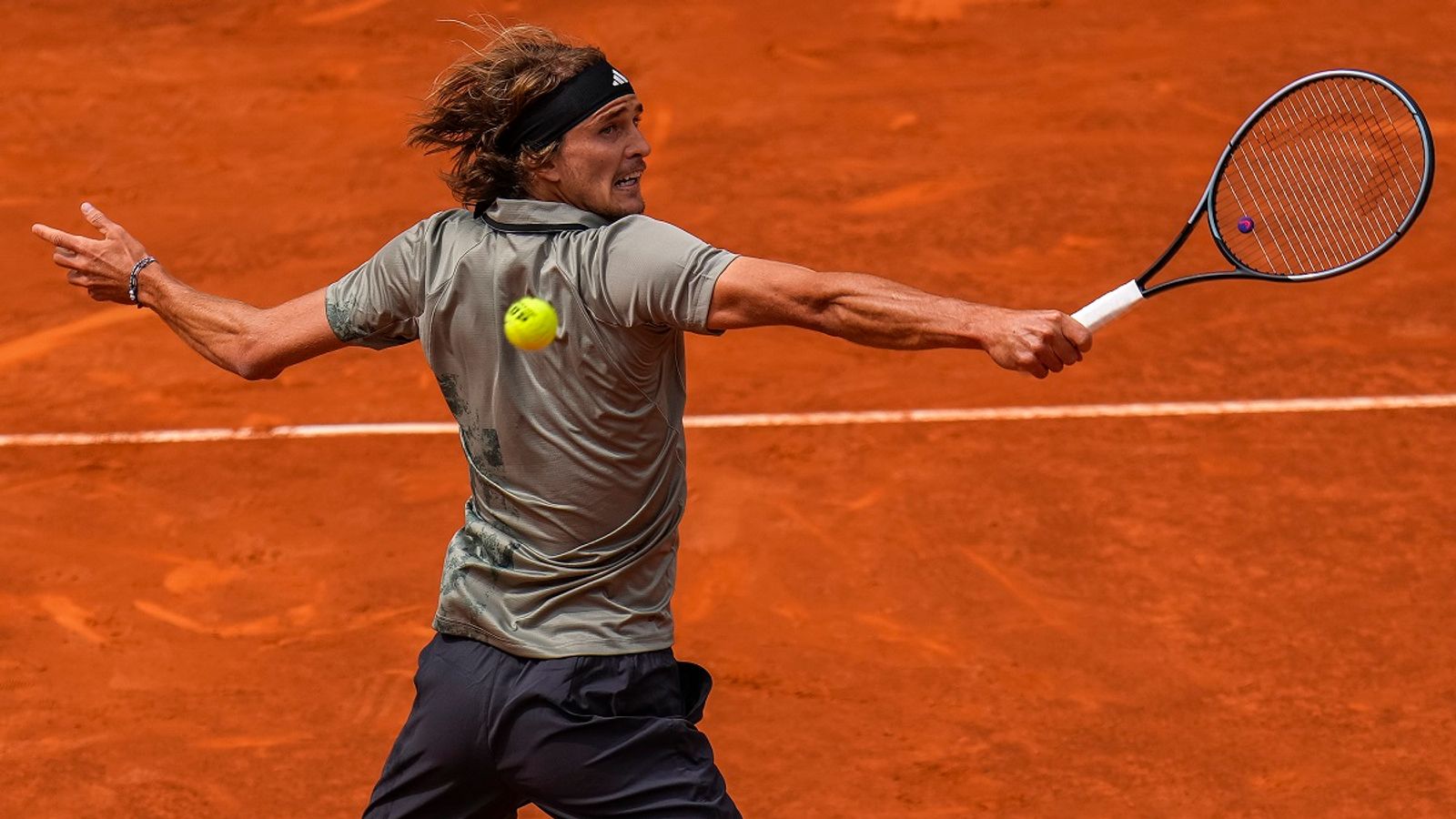Mutua Madrid Open: Zverev chancenlos gegen Alcaraz | Tennis News | Sky Sport