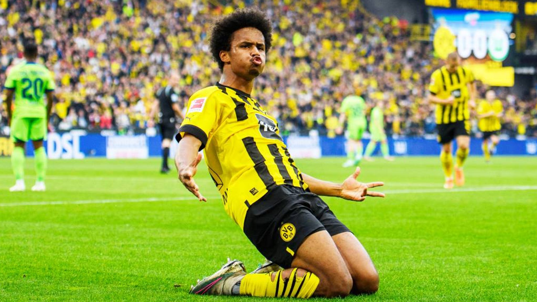 Bundesliga: Borussia Dortmund gewinnt gegen VfL Wolfsburg | Fußball ...