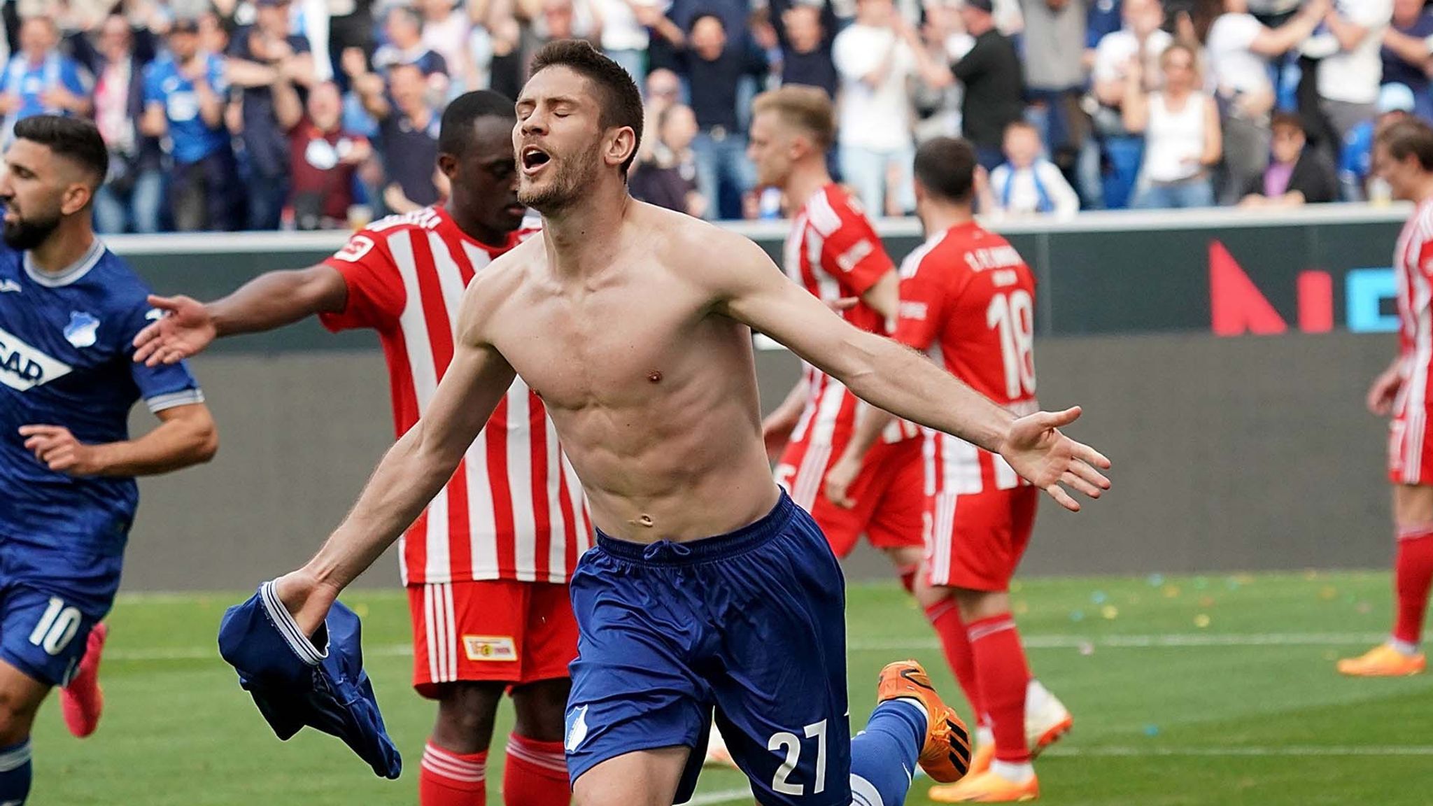 Die Kicker Elf des Tages bei skysport.de || Das sind die besten Spieler ...