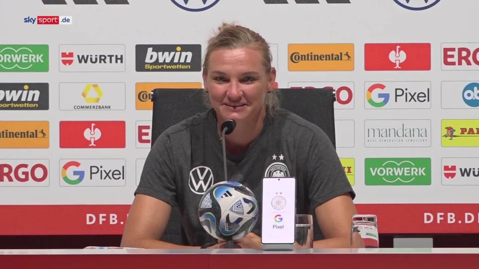Frauen-WM: Alexandra Popp will den WM-Titel holen | Fußball News | Sky ...