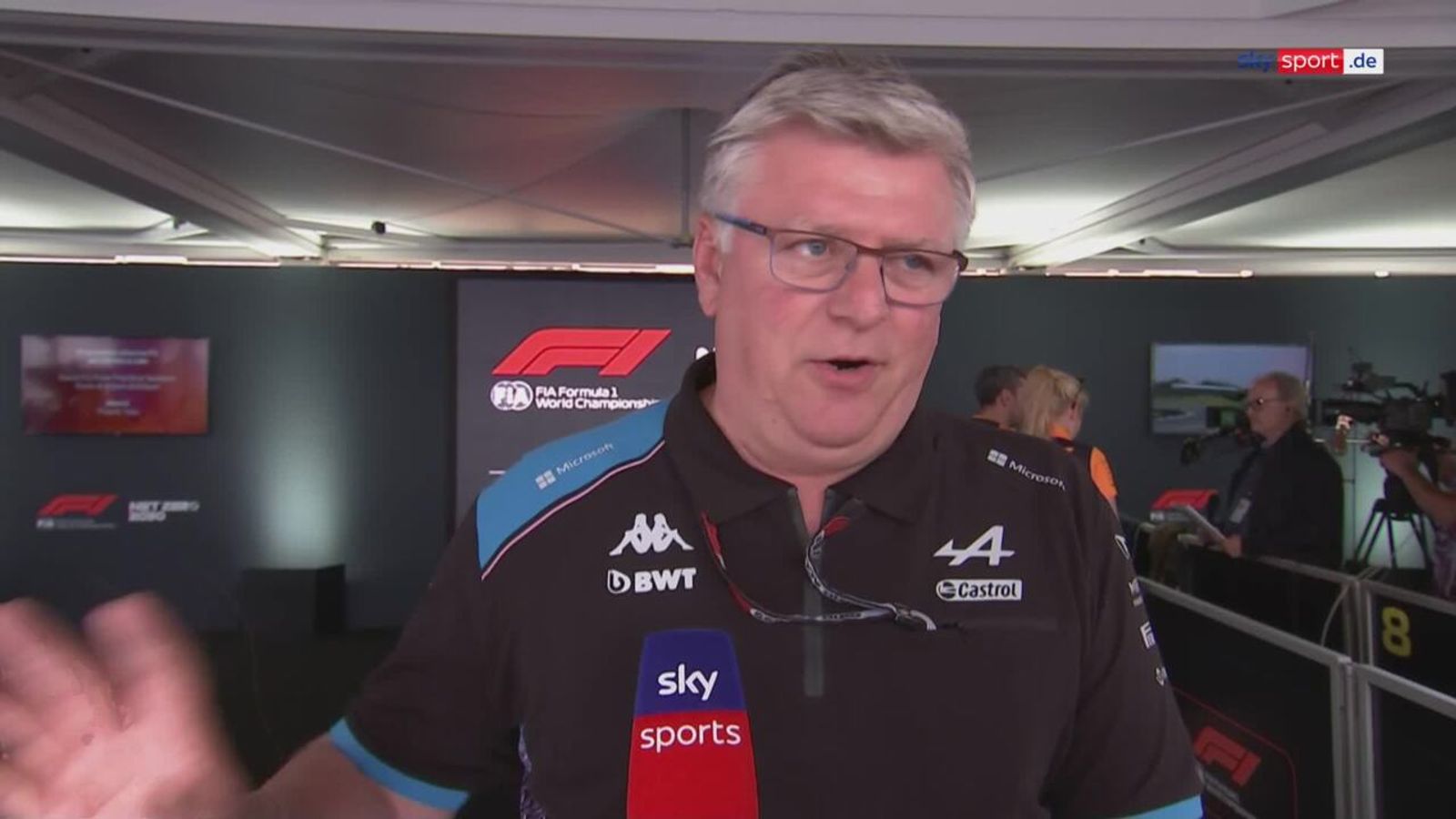 Formel 1: Szafnauer erklärt Ausfall im ersten Training | Formel 1 News ...