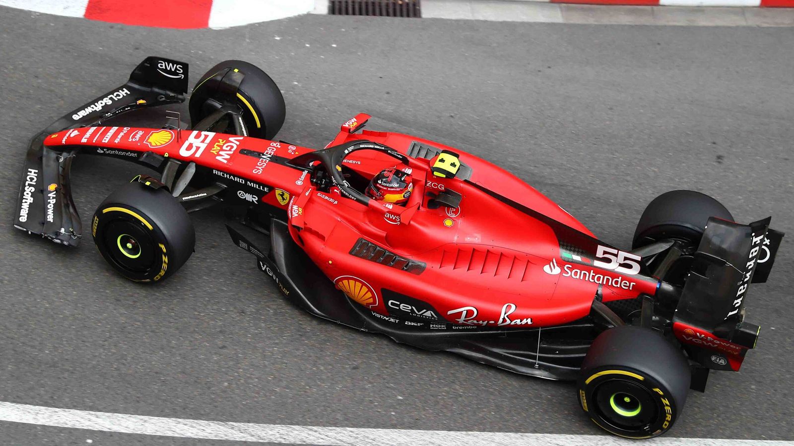 Formel 1: Ferrari startet in Barcelona mit neuem Seitenkasten | Formel ...