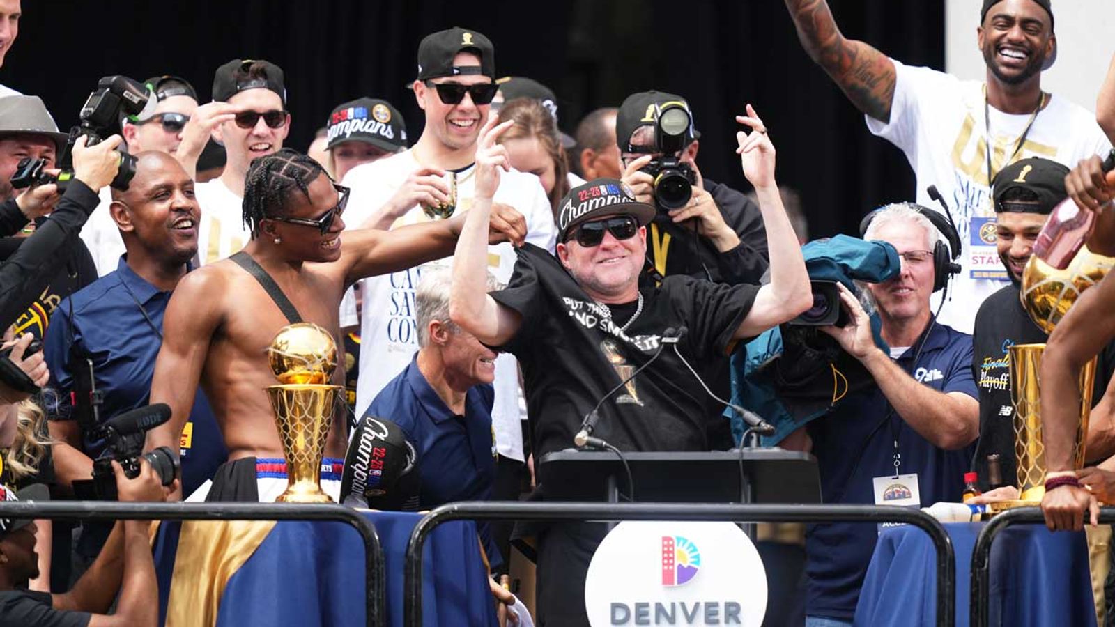 NBA: Denver Nuggets feiern Titel mit den Fans | NBA News | Sky Sport