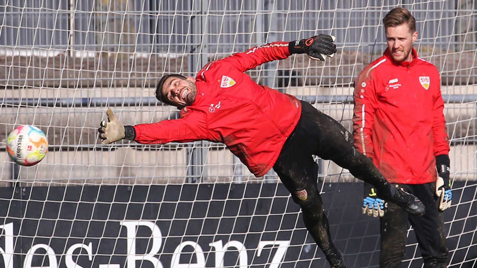 Transfer News: Die Torwartsituation beim VfB Stuttgart - wer geht, wer ...